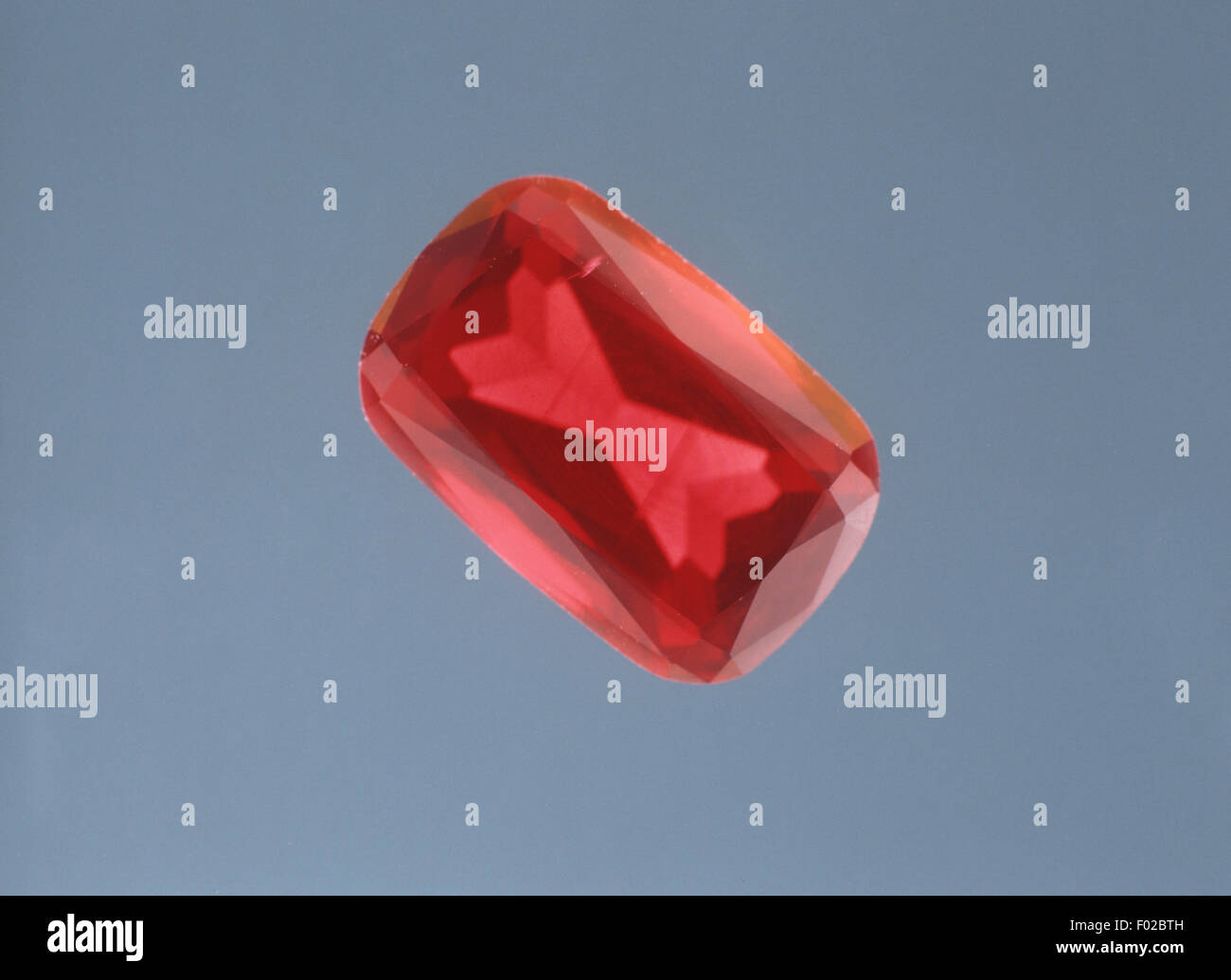 Ruby colored hi-res stock photography and images - Alamy