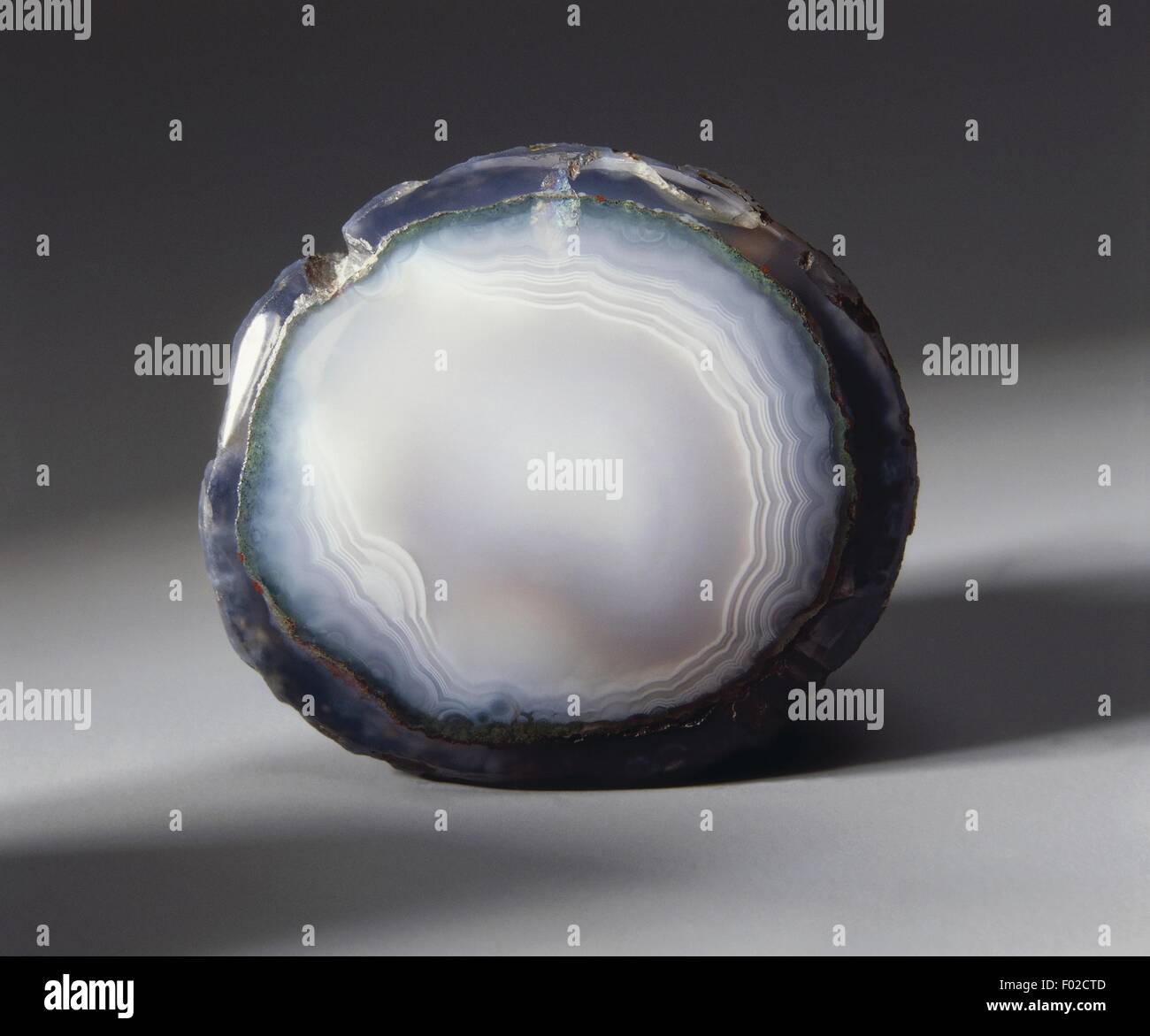 Silicon dioxide image hi-res stock photography and images - Alamy