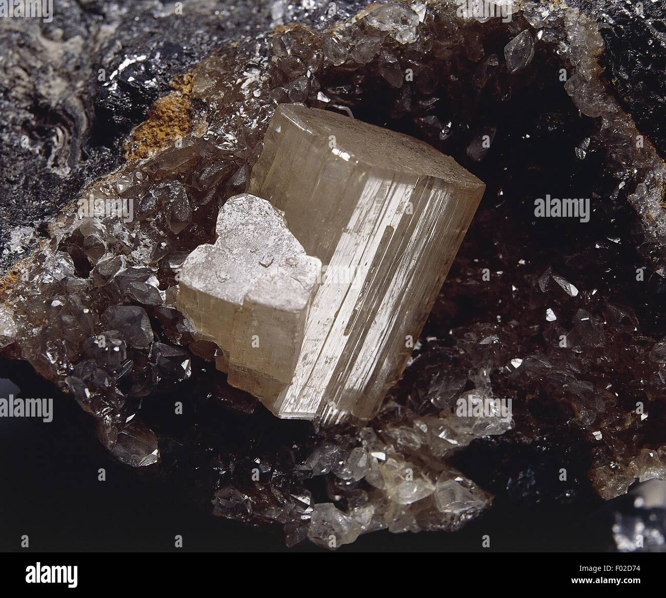 Lead chloride hi-res stock photography and images - Alamy