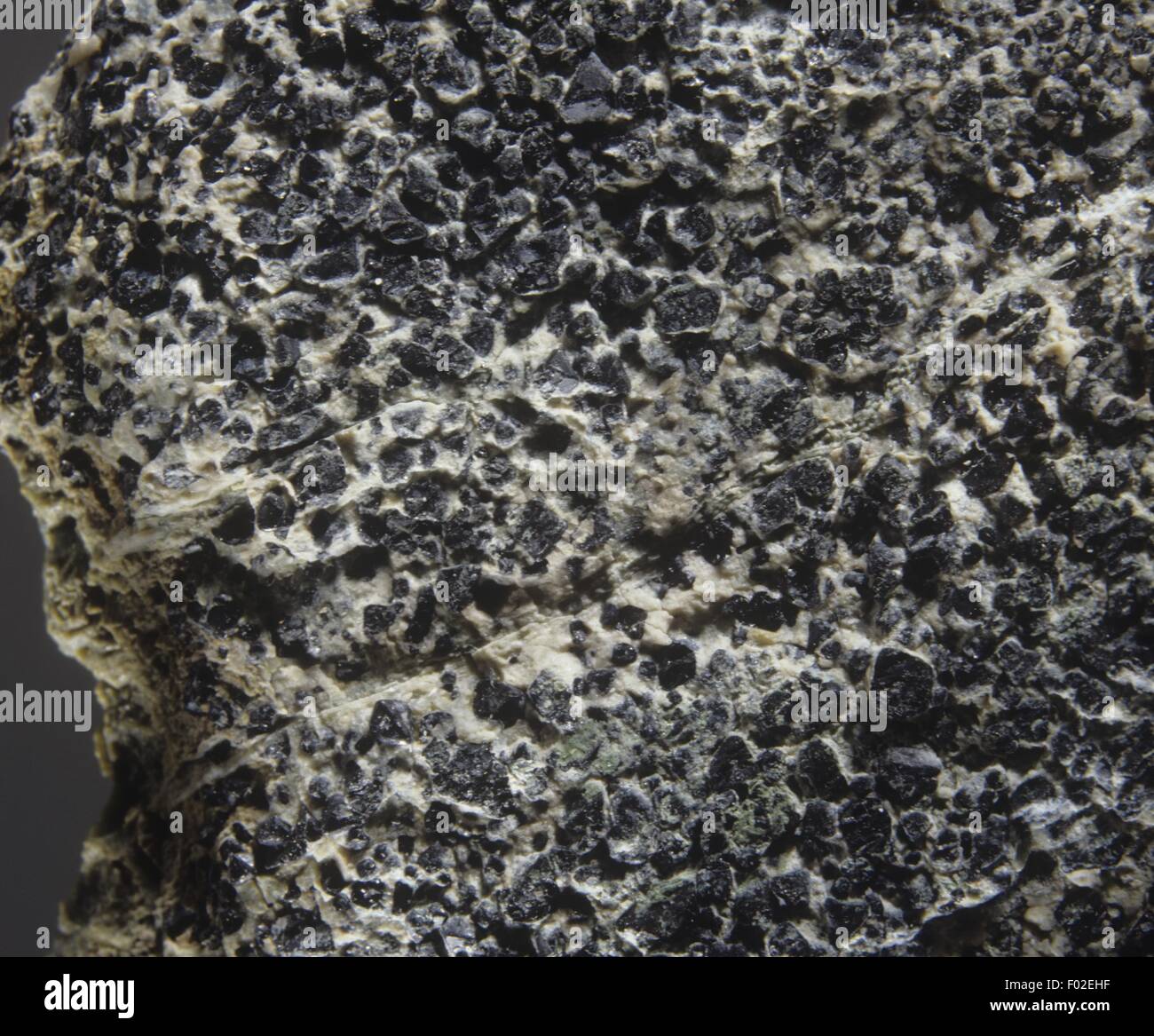 Chromite minerals hi-res stock photography and images - Alamy