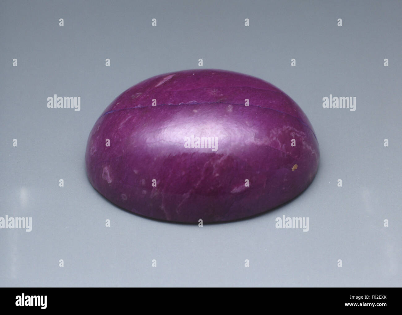 Sugilite hi-res stock photography and images - Alamy