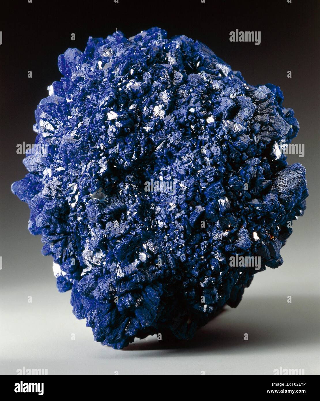 Geology azurite natural condition hi-res stock photography and images ...