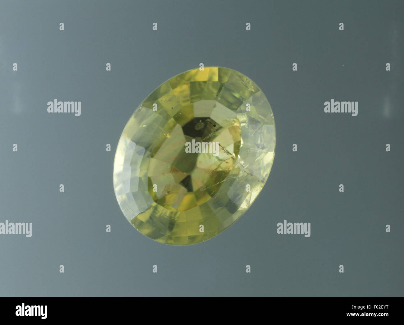 Forsterite hi-res stock photography and images - Alamy