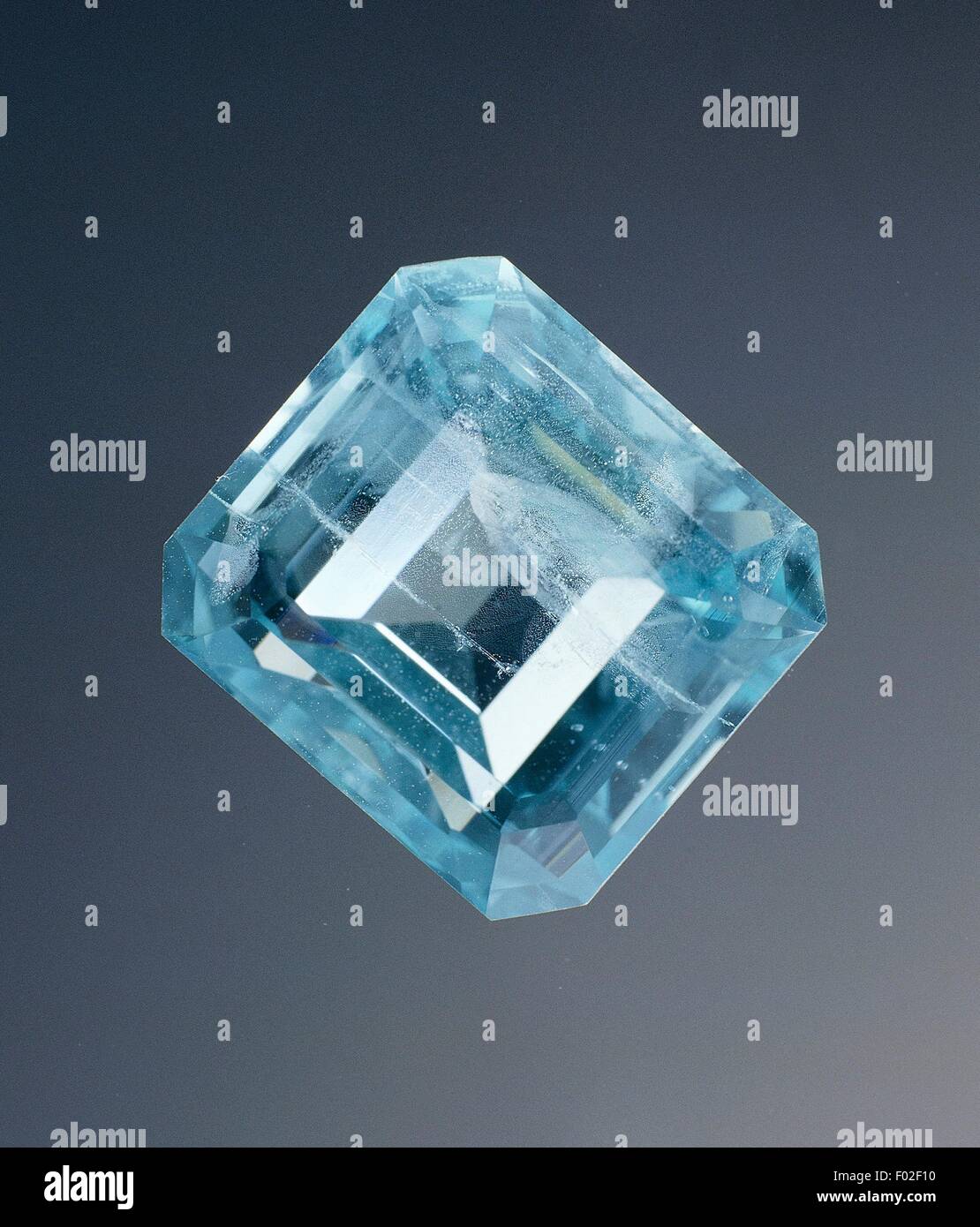 Beryl grey hi-res stock photography and images - Alamy