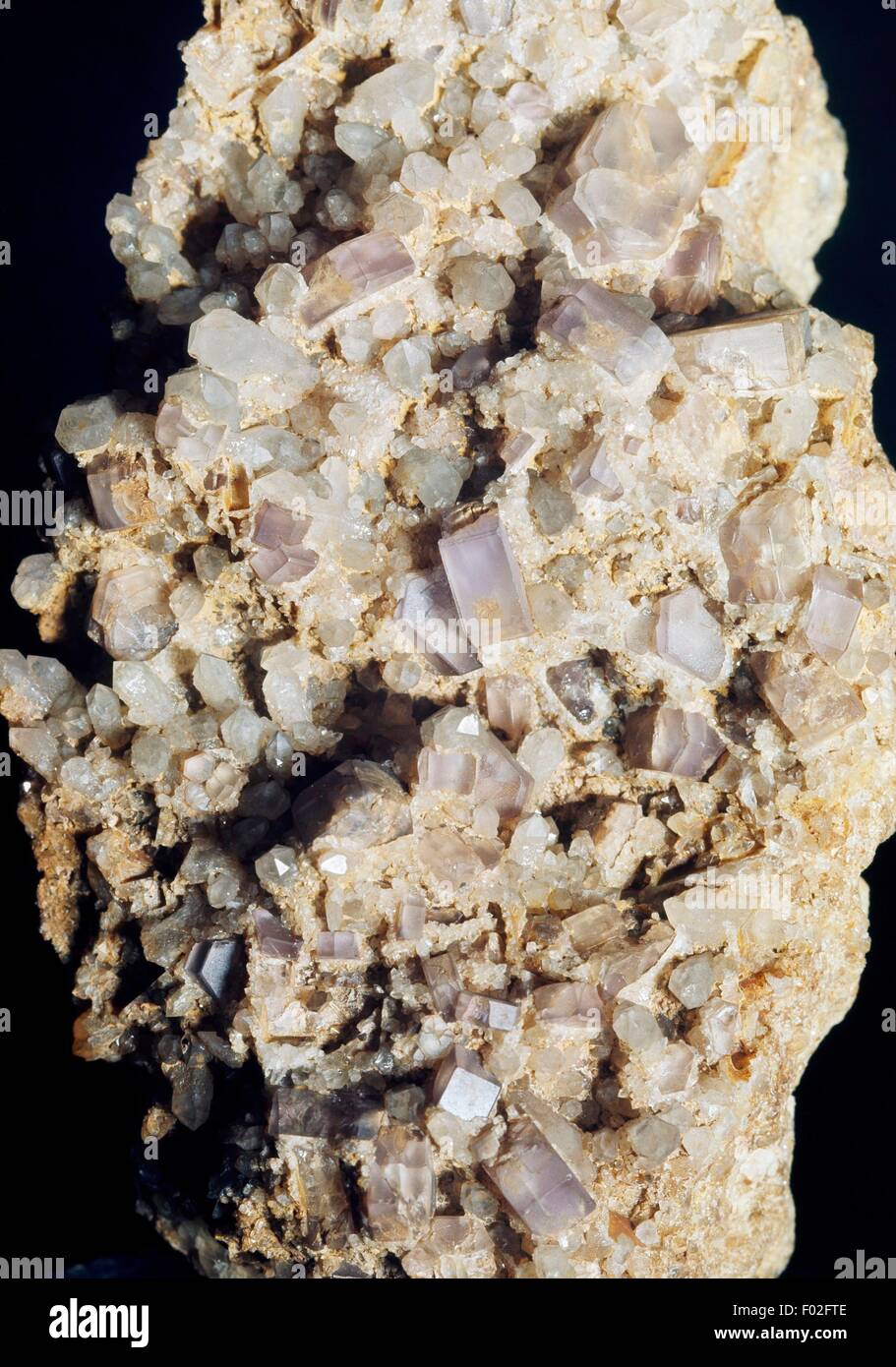 Sample rough apatite rock hi-res stock photography and images - Alamy