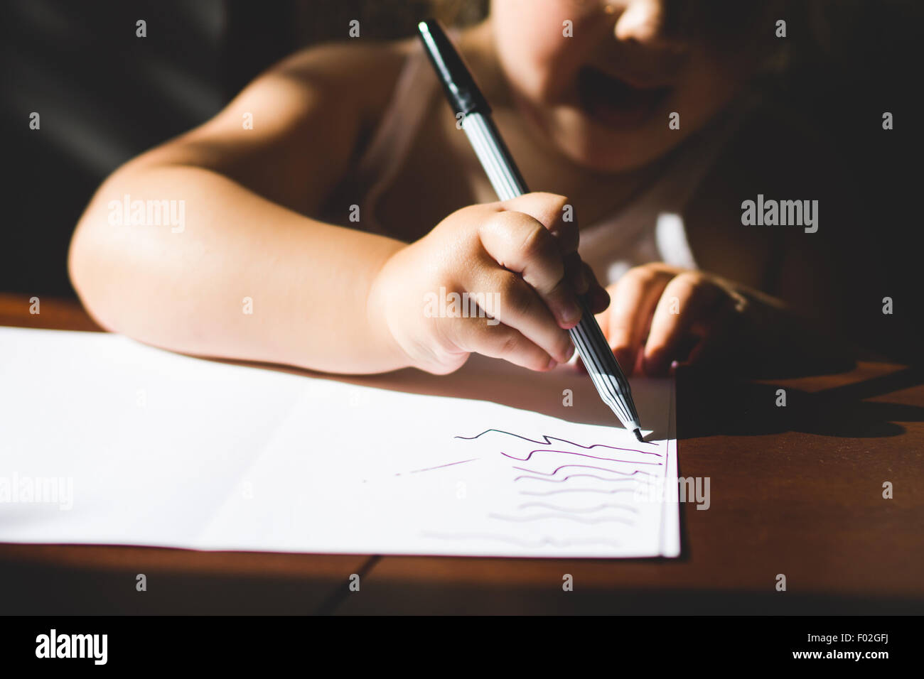 Person drawing close up hi-res stock photography and images - Alamy