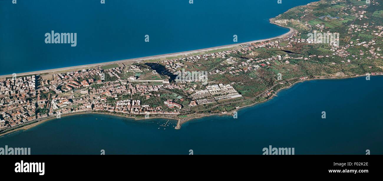 Italy sicily messina province milazzo hi-res stock photography and images - Alamy