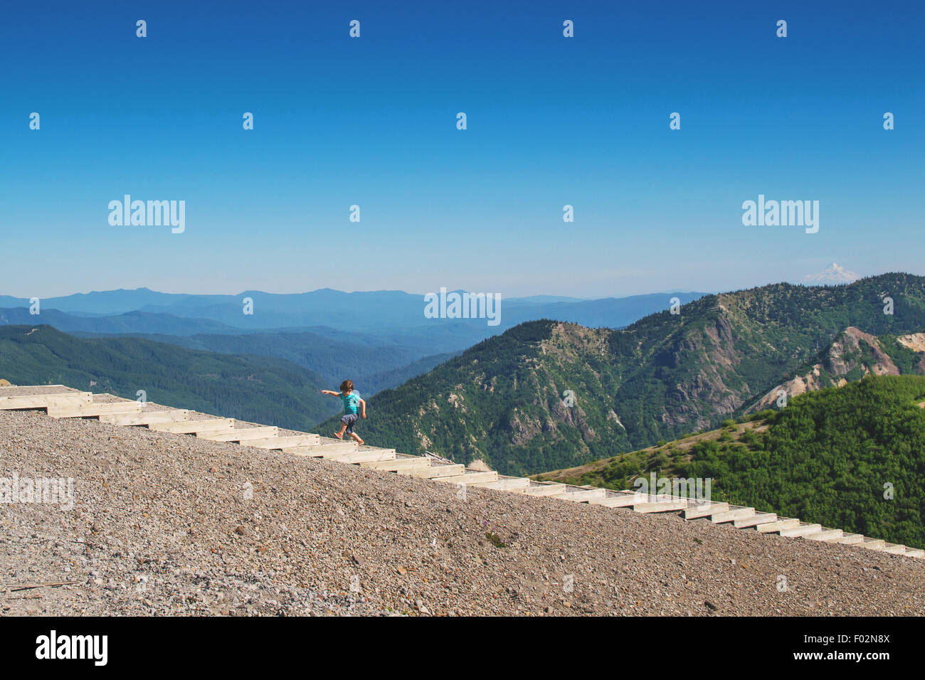 Side view of steps hi-res stock photography and images - Alamy