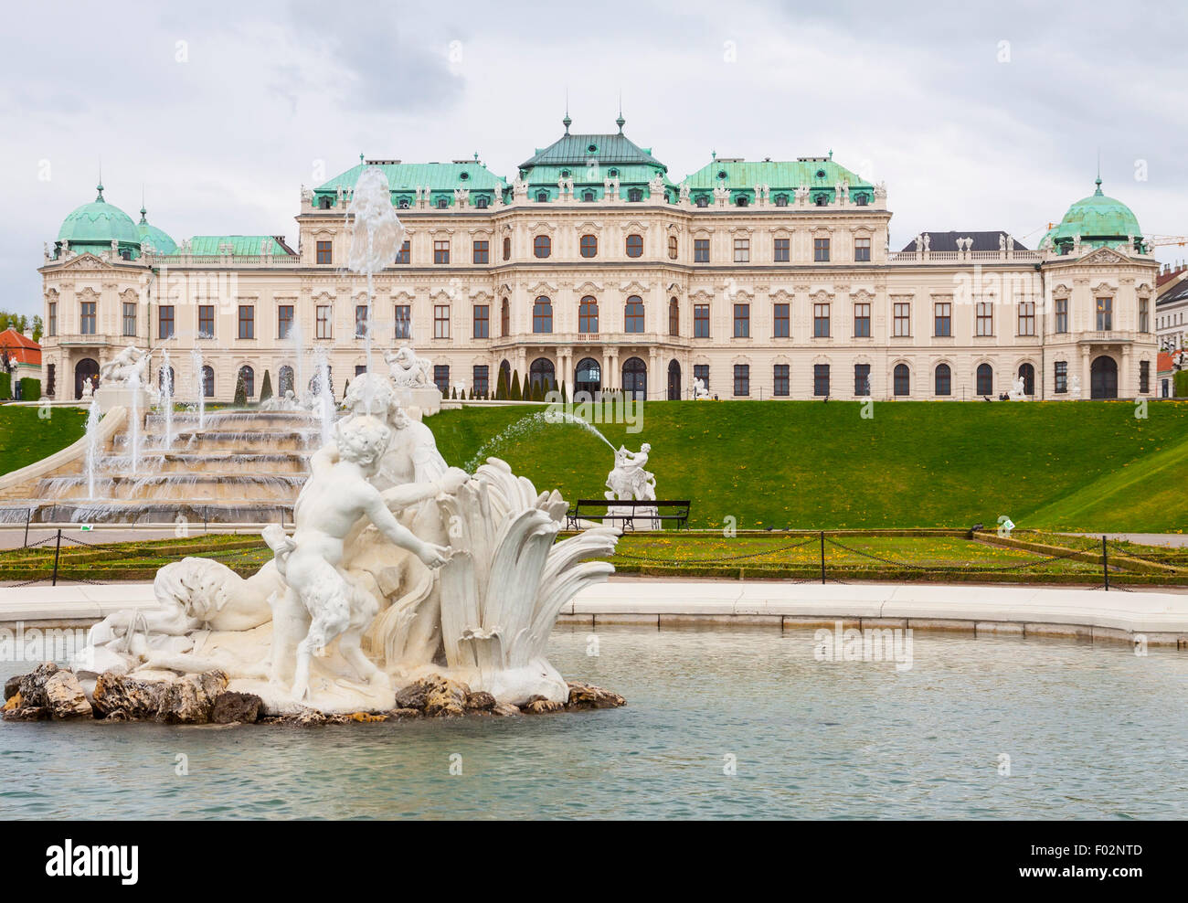 Belvedere palace vienna hi-res stock photography and images - Alamy