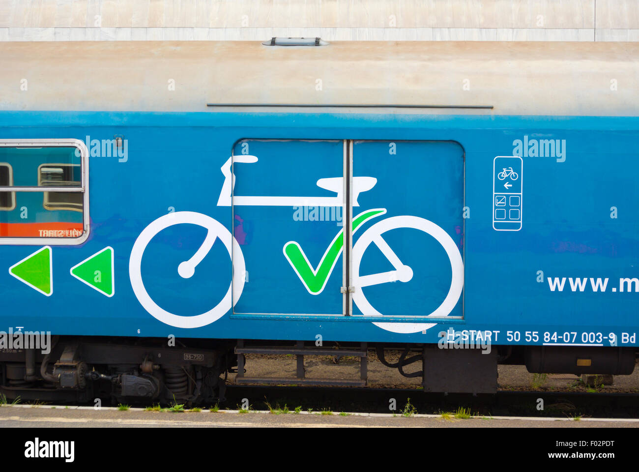 Train car hi-res stock photography and images - Alamy