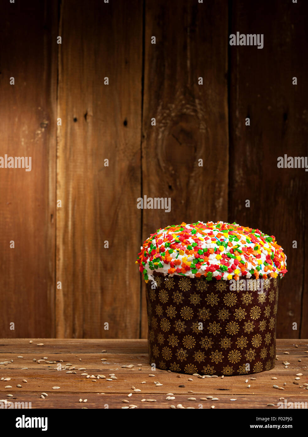 Freshly baked panettone cakes hi-res stock photography and images - Alamy