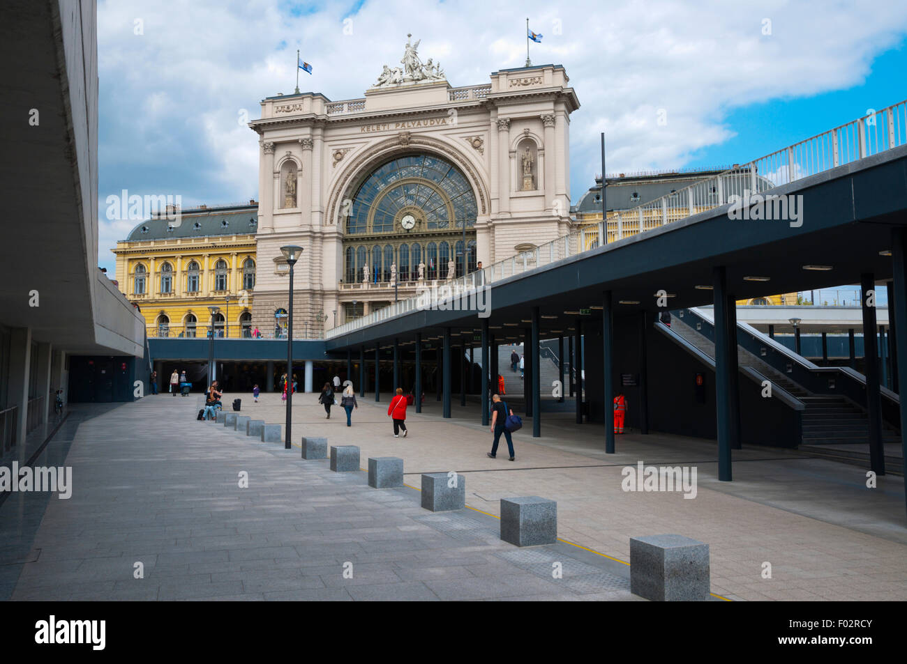 Budapest keleti station hi-res stock photography and images - Alamy