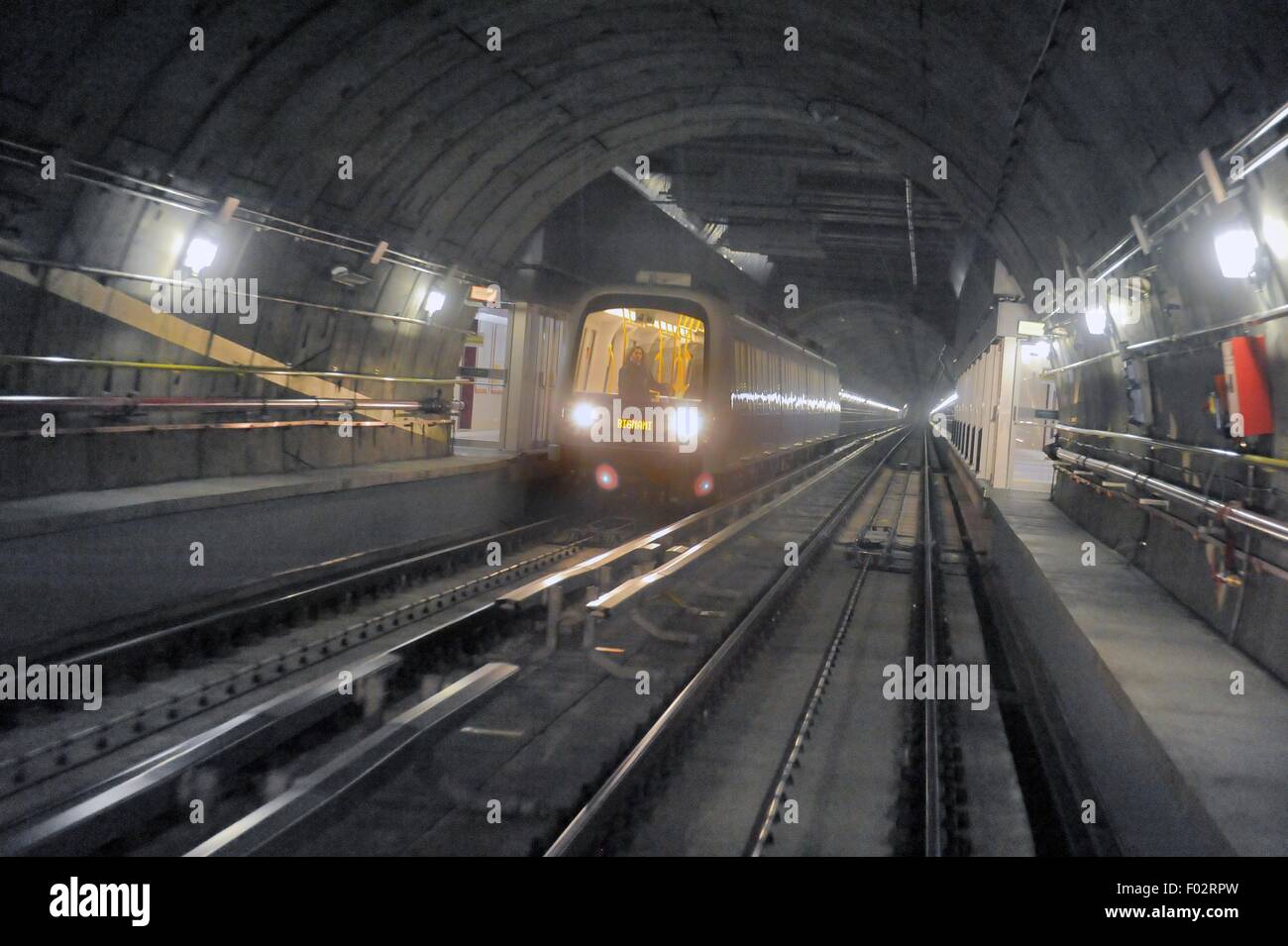 Milan (Italy), the automated metro line 5 Stock Photo - Alamy