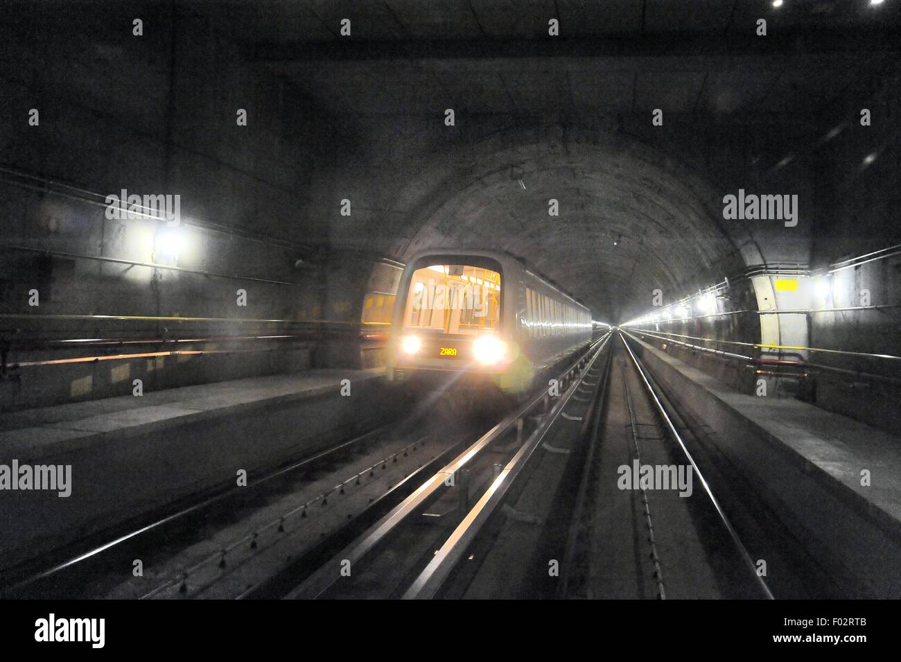 Milan (Italy), the automated metro line 5 Stock Photo - Alamy