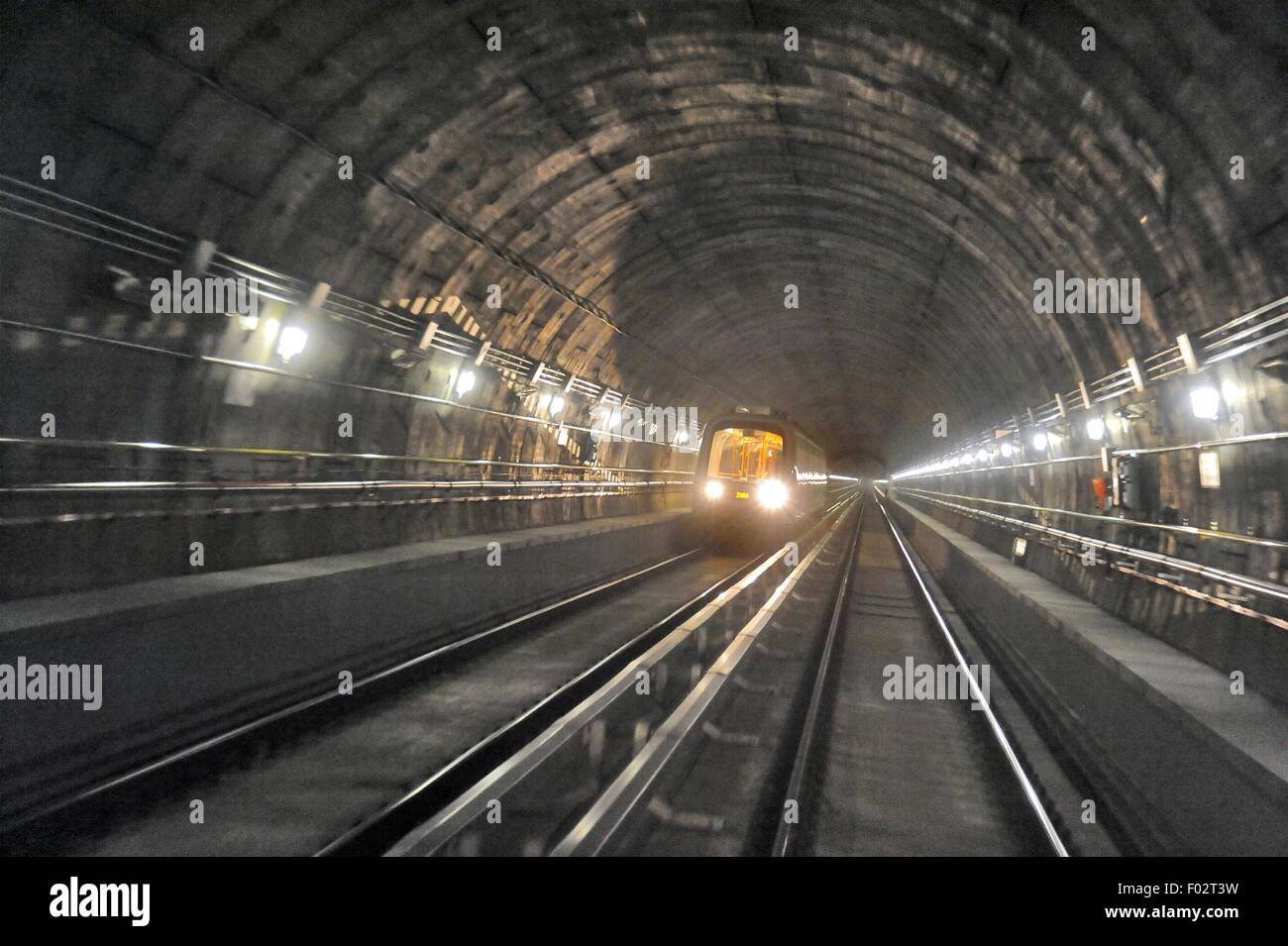Milan (Italy), the automated metro line 5 Stock Photo - Alamy