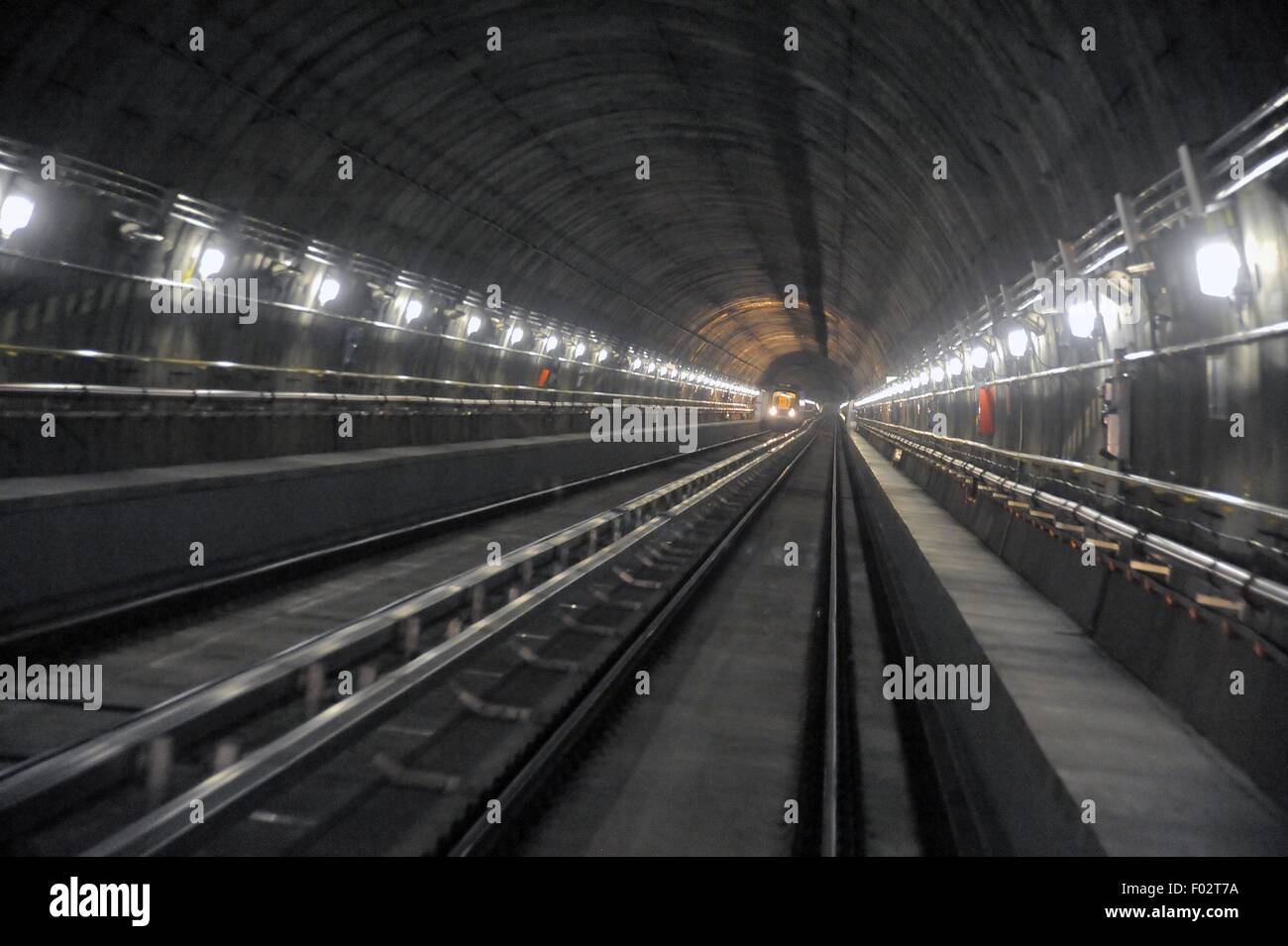 Milan (Italy), the automated metro line 5 Stock Photo - Alamy
