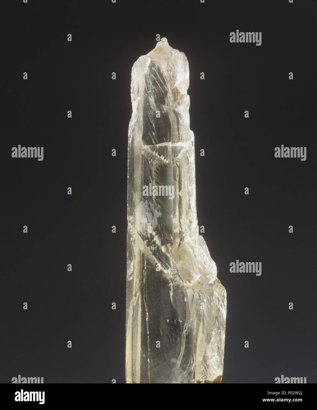 Hiddenite hi-res stock photography and images - Alamy