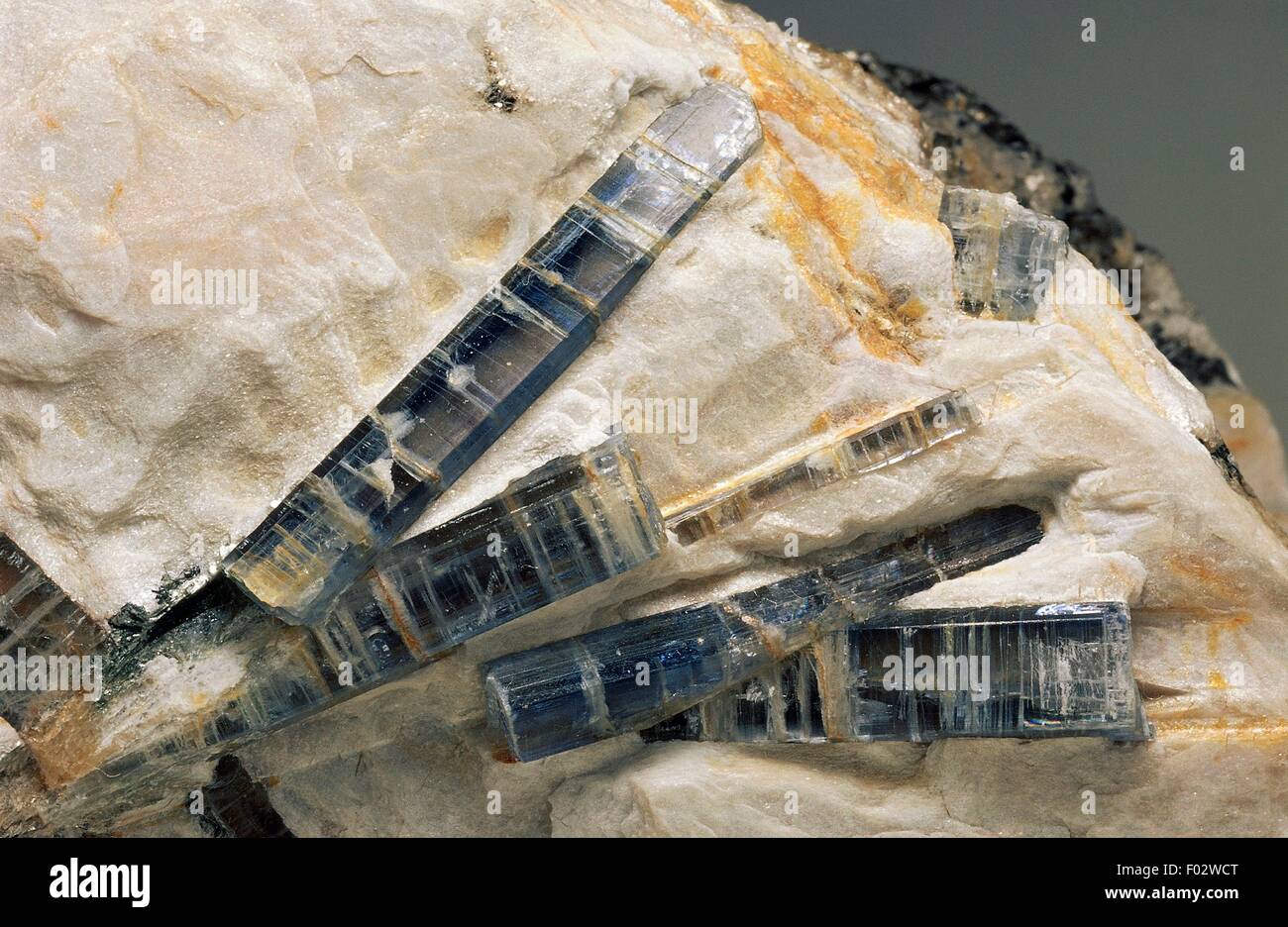 Grey kyanite hi-res stock photography and images - Alamy