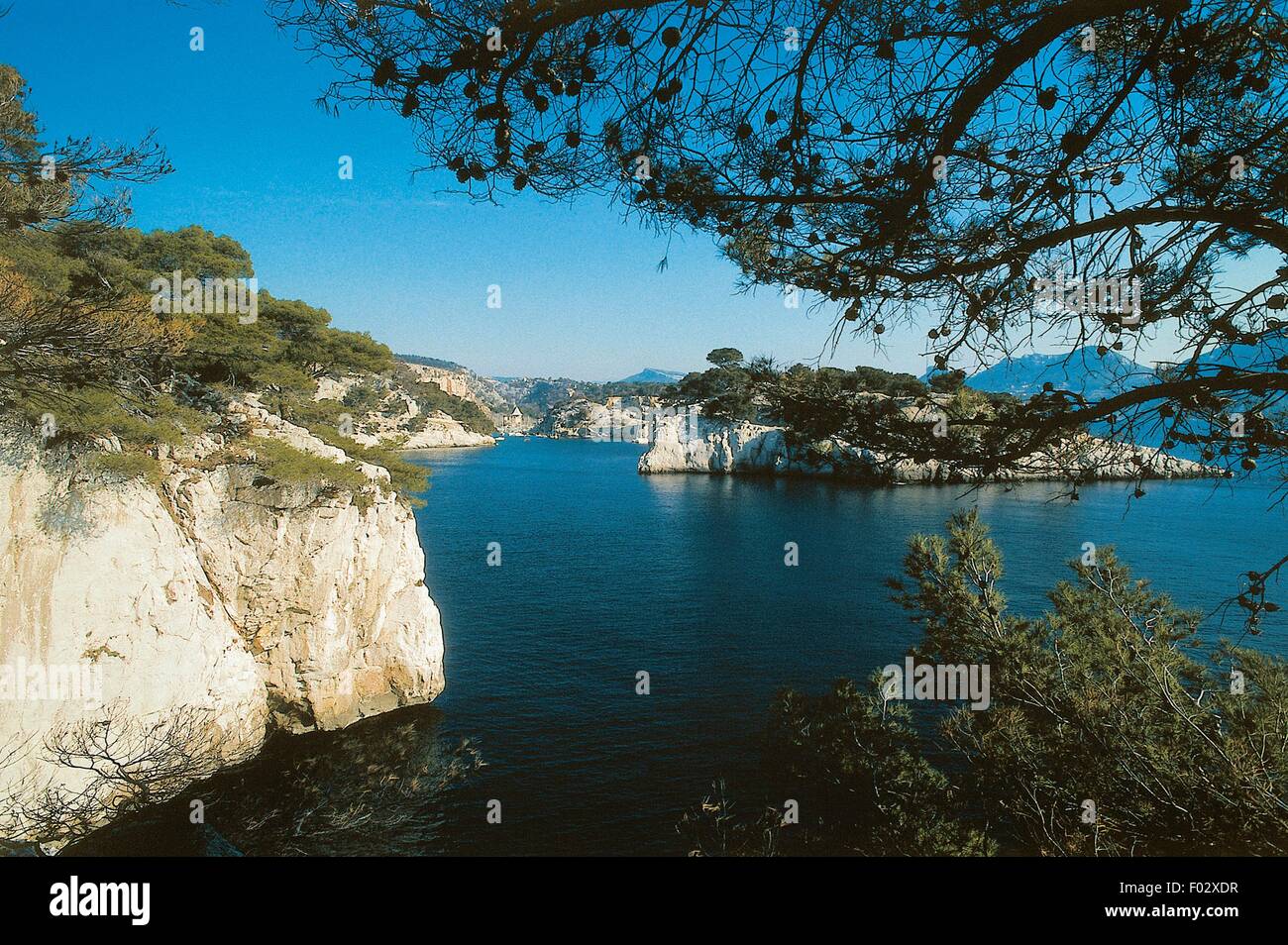 The Calanques of Cassis, Provence-Alpes-Cote d'Azur, France Stock Photo ...