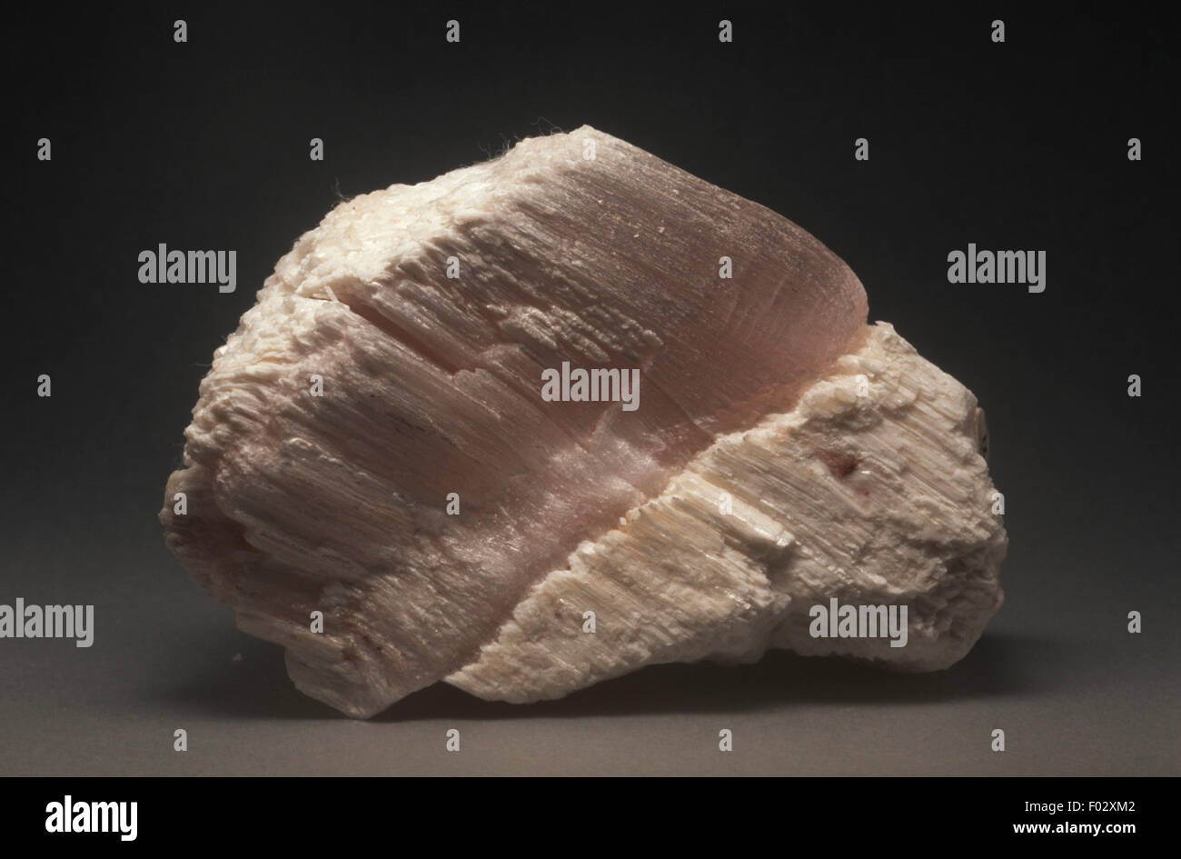 Pickeringite hi-res stock photography and images - Alamy