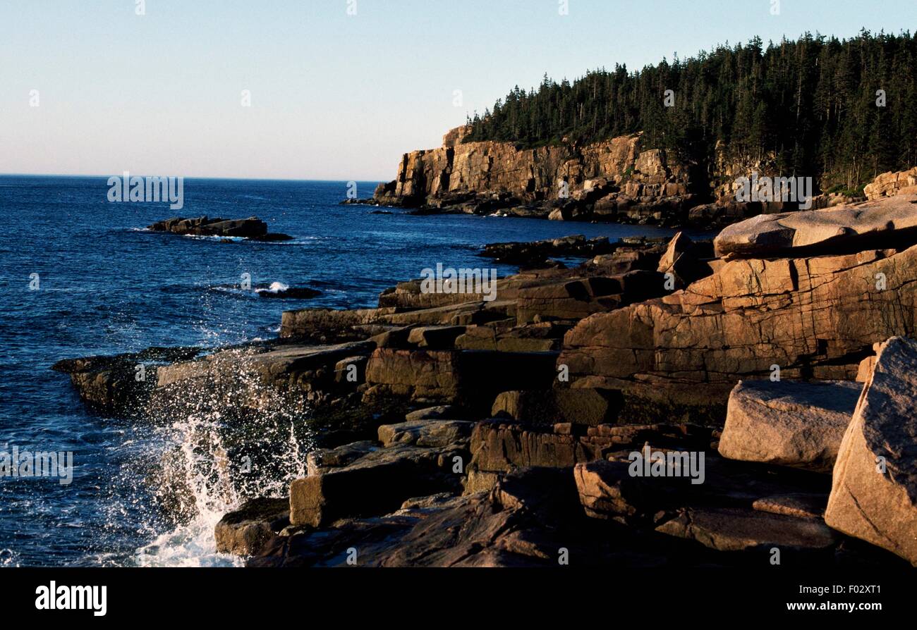 Otter Cliffs, Cadillac Mountain bay, Acadia National Park, Maine ...