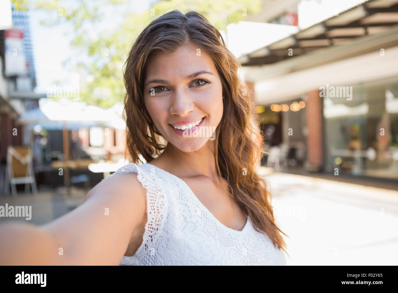 Portait smiling young woman hi-res stock photography and images - Alamy