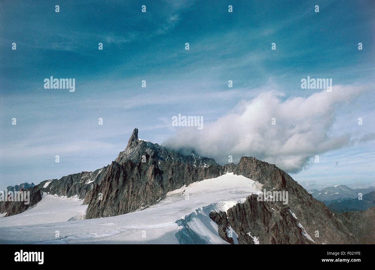 Massif of the giants tooth hi-res stock photography and images - Alamy