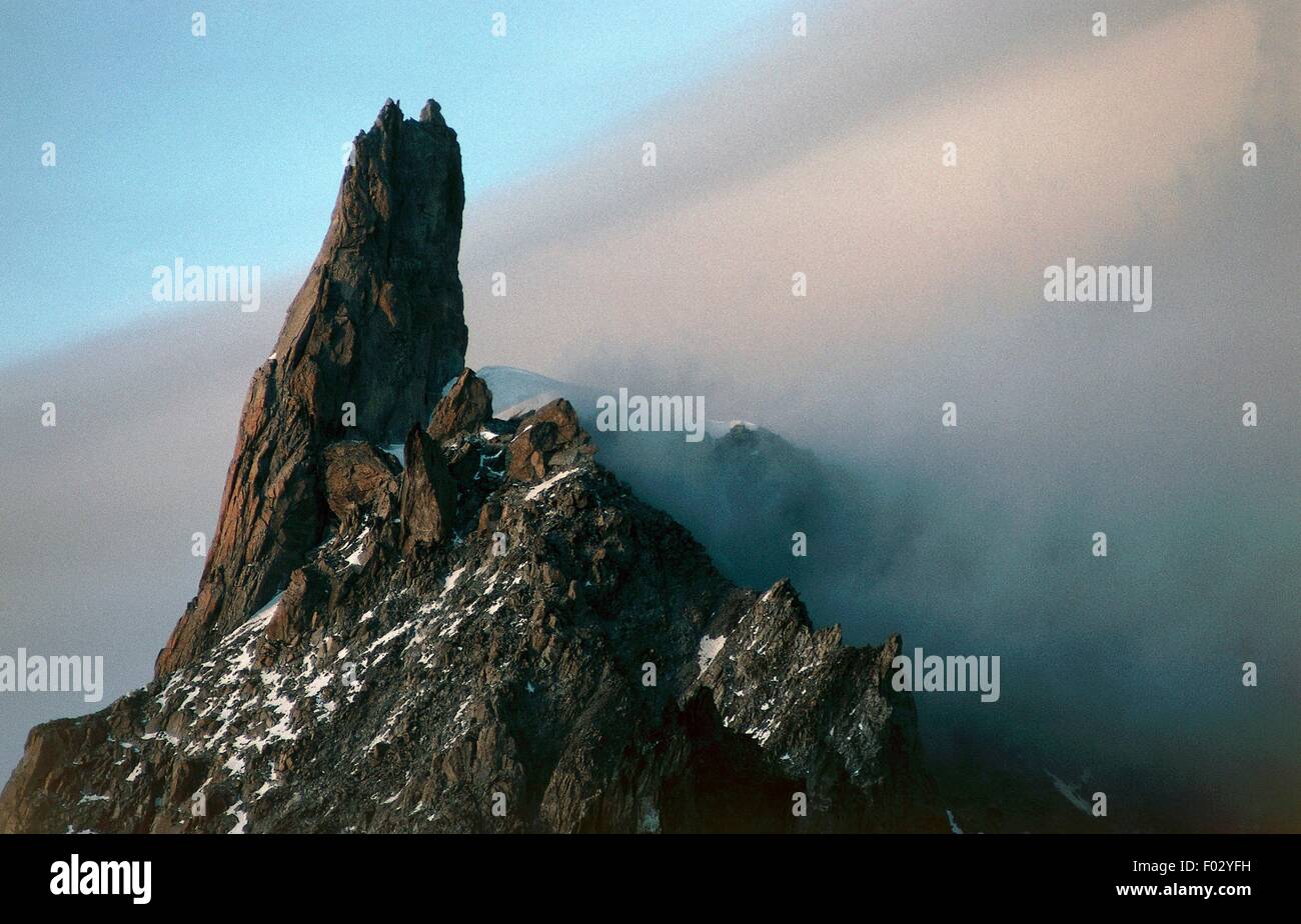 Massif of the giants tooth hi-res stock photography and images - Alamy