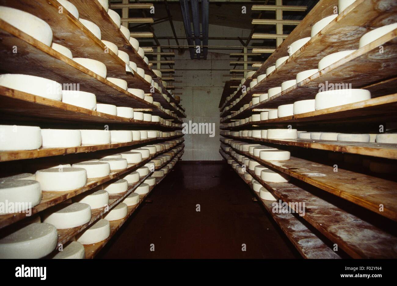 Diminishing stages hi-res stock photography and images - Alamy
