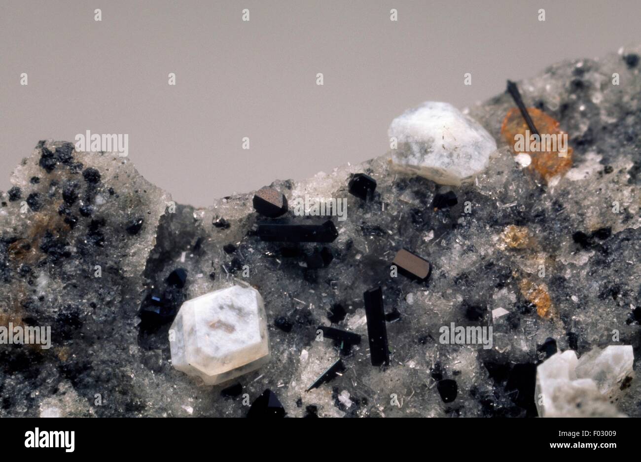 Augite hi-res stock photography and images - Alamy