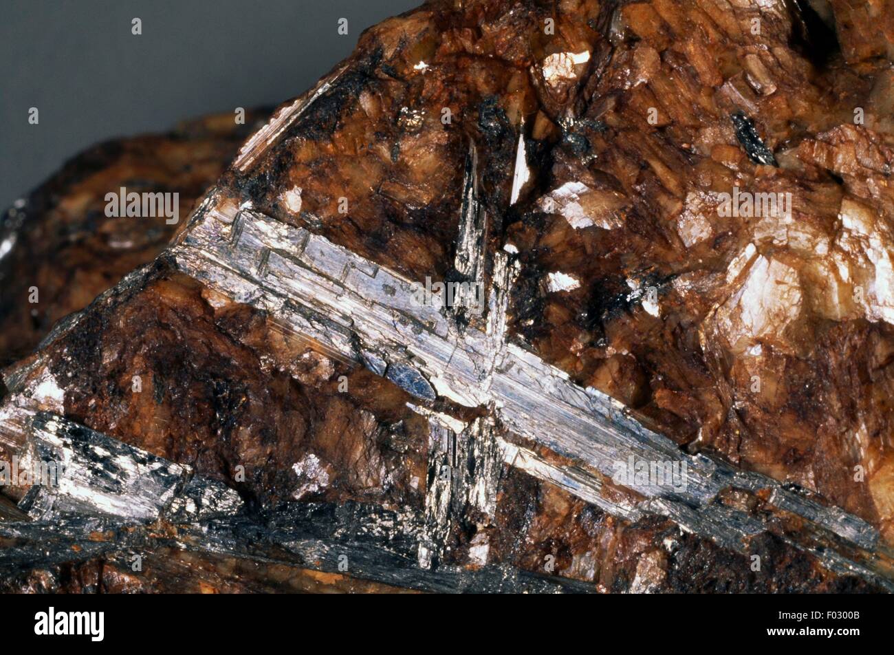 Bismuthinite hi-res stock photography and images - Alamy