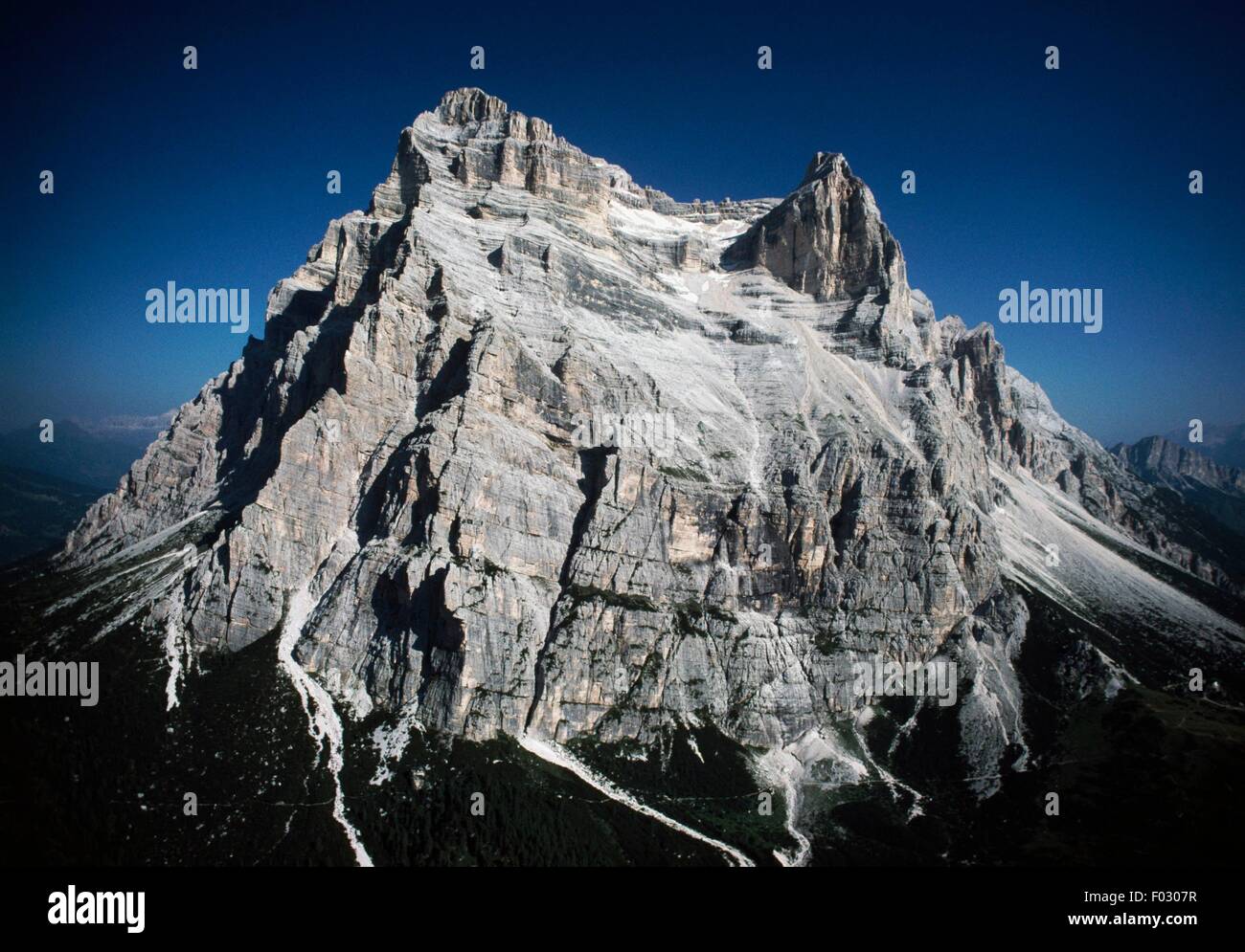 Mount Pelmo, Belluno Dolomites National Park, Dolomites (UNESCO World ...