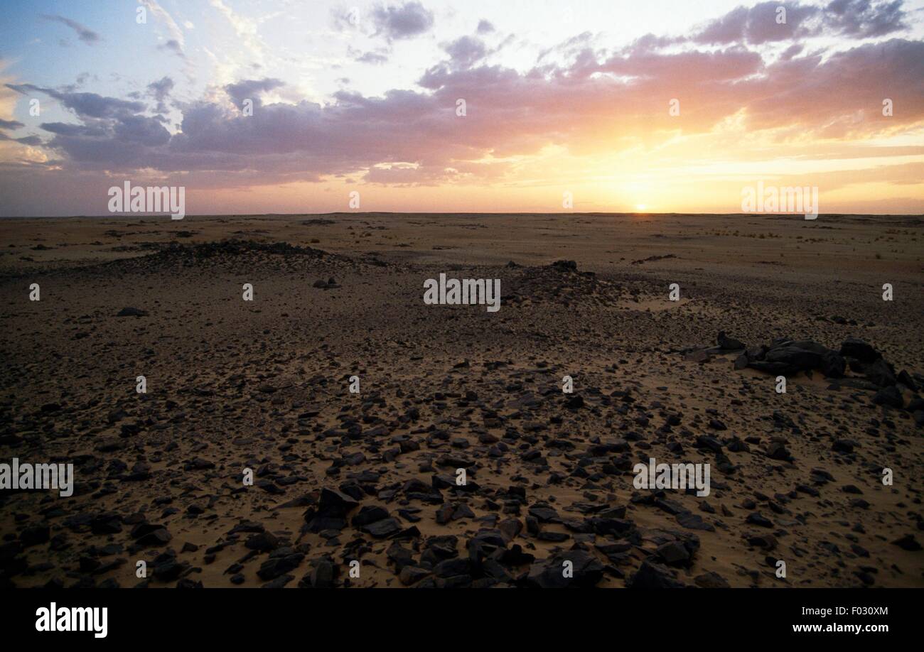 Clouds at sunset over Bayuda Desert, Sudan Stock Photo - Alamy