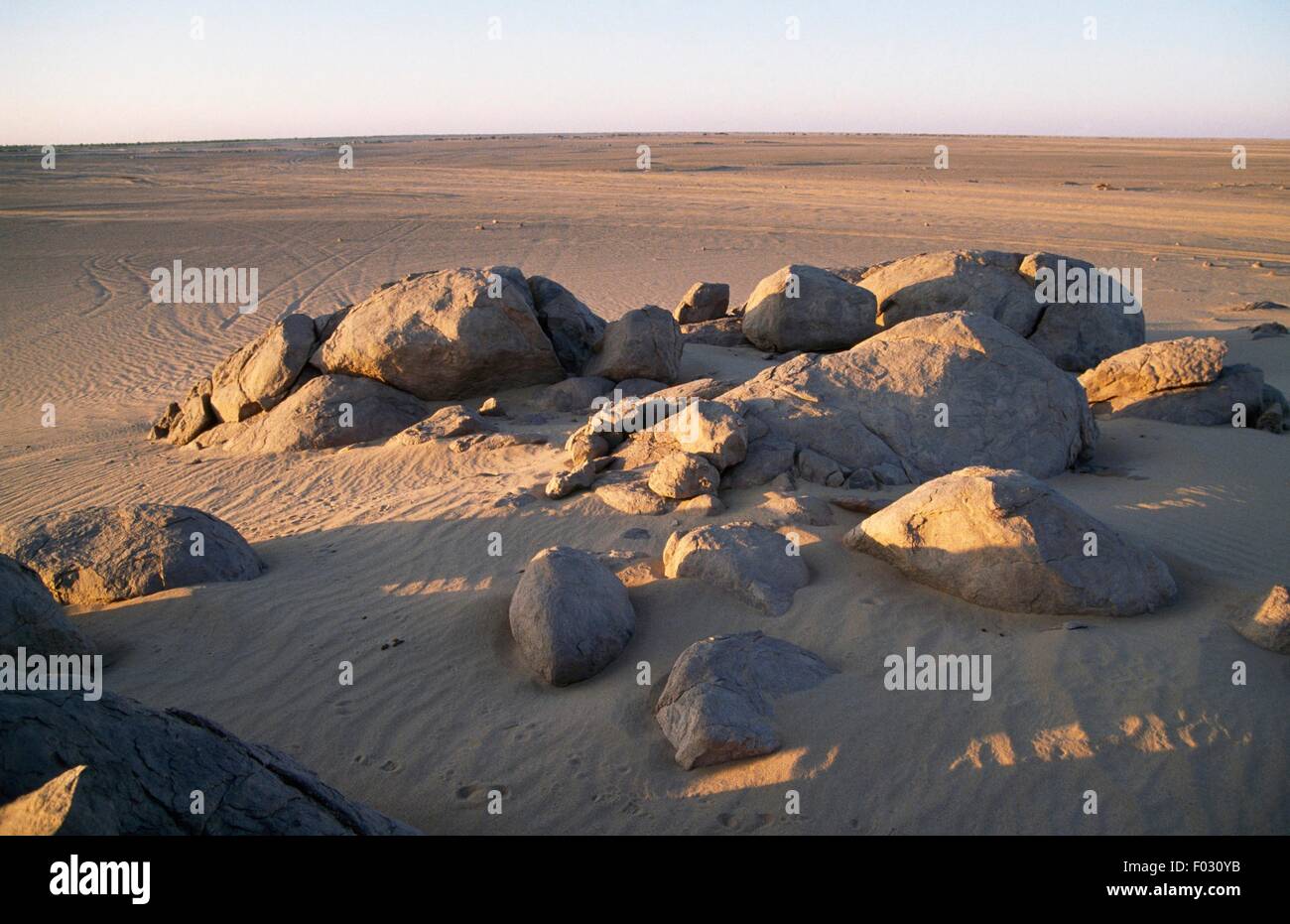 Rock formations, Nubian Desert, Sahara Desert, Sudan Stock Photo - Alamy