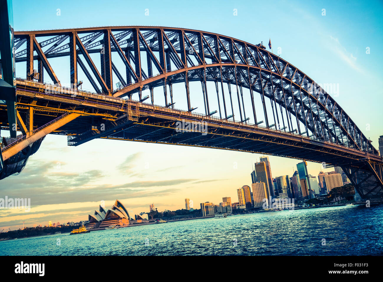 Sydney opera house bridge hi-res stock photography and images - Alamy