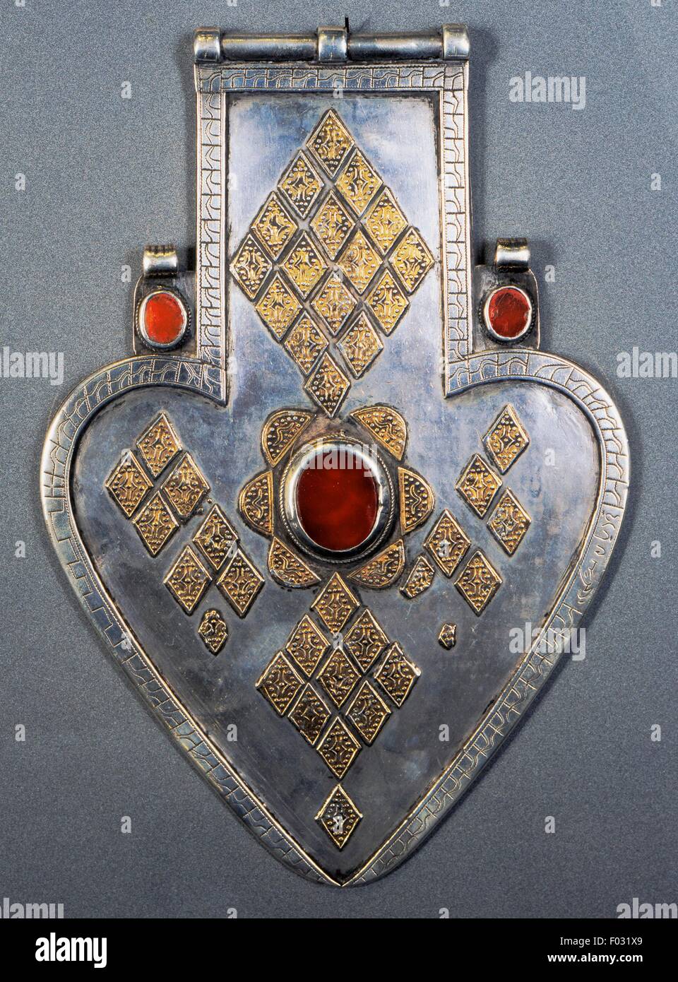 Asyk, women's back pendant in gilt silver and carnelian, Tekke and ...