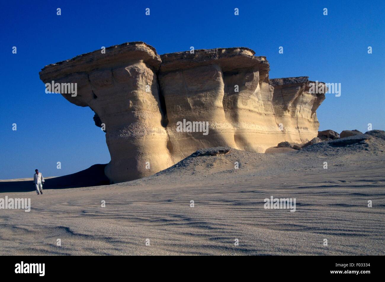 Geological formations, Libyan Desert between the Bahariya Oasis and ...