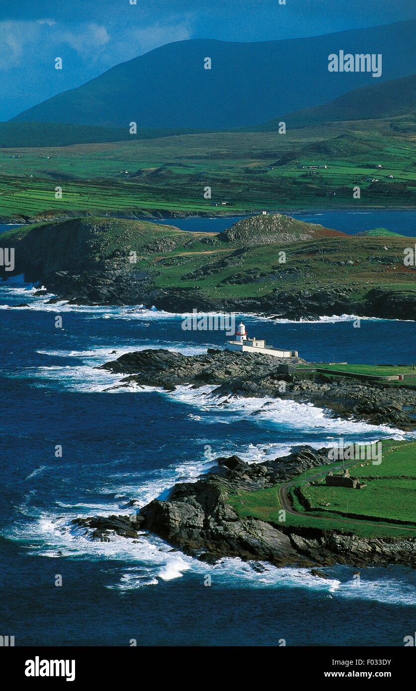 The lighthouse on Valentia Island, County Kerry, Ireland Stock Photo ...
