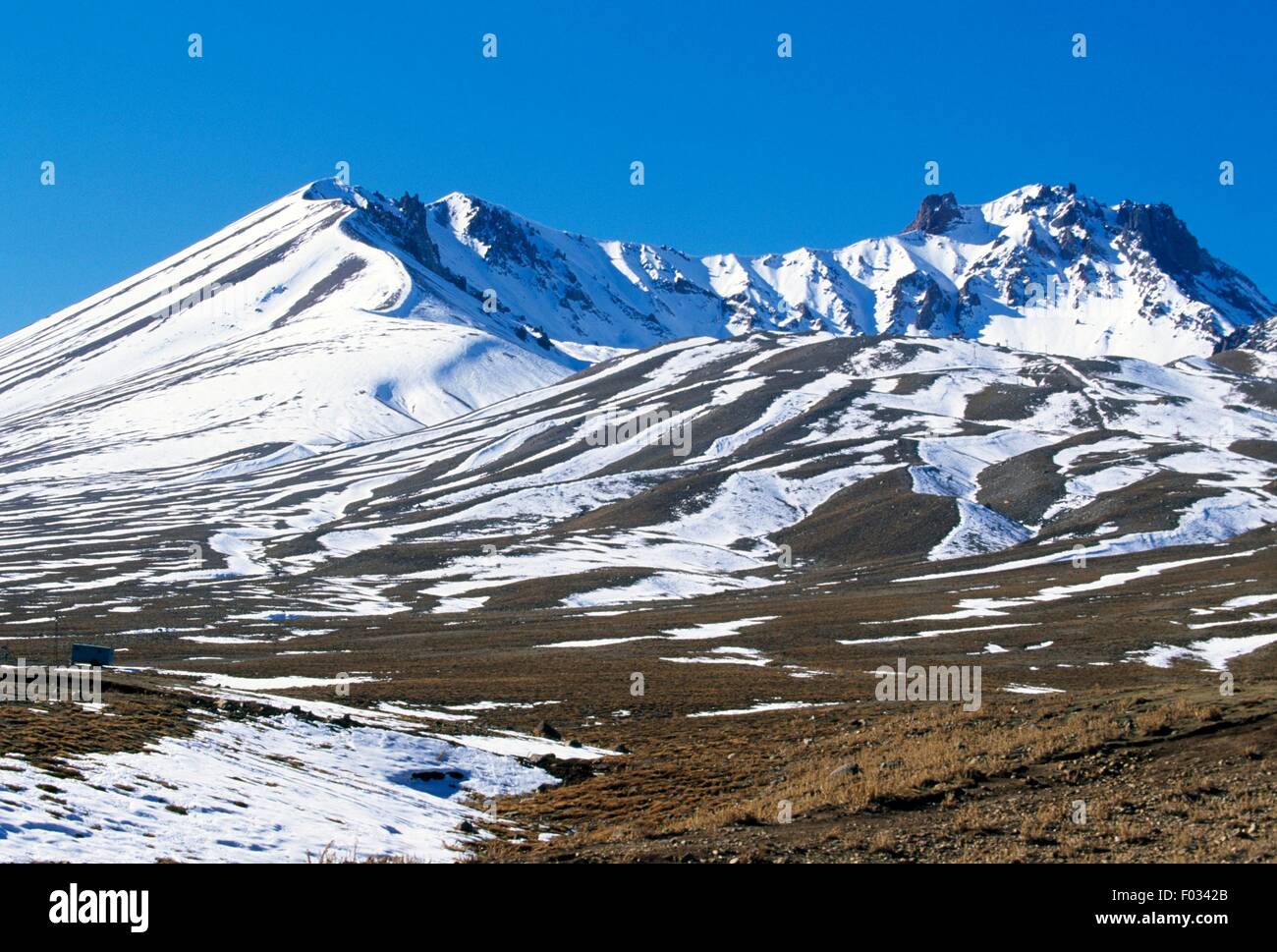 Mount Erciyes volcano, Cappadocia, Turkey Stock Photo - Alamy