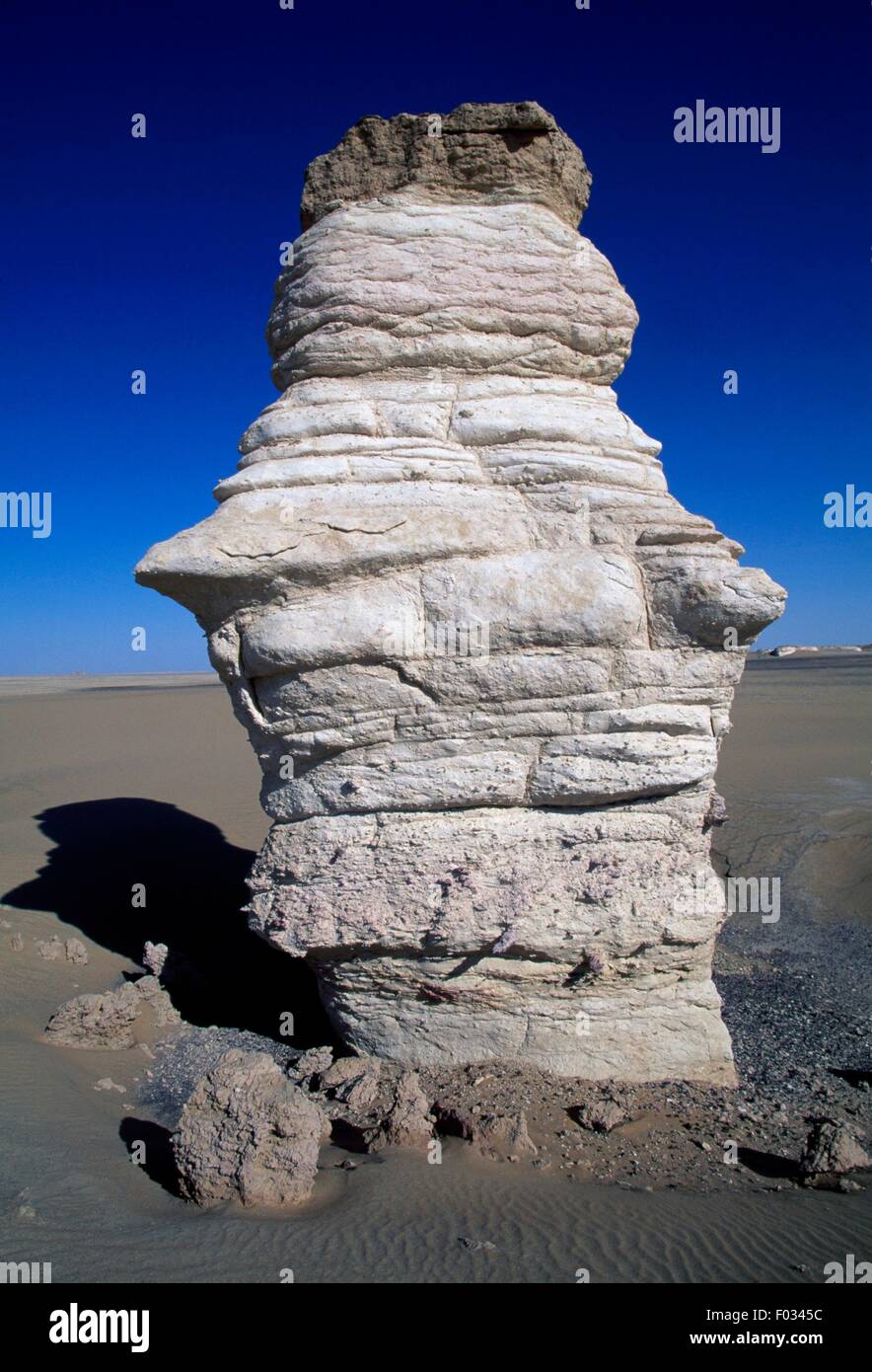 Geological formation, Qattara Depression, Libyan Desert, Sahara Desert ...
