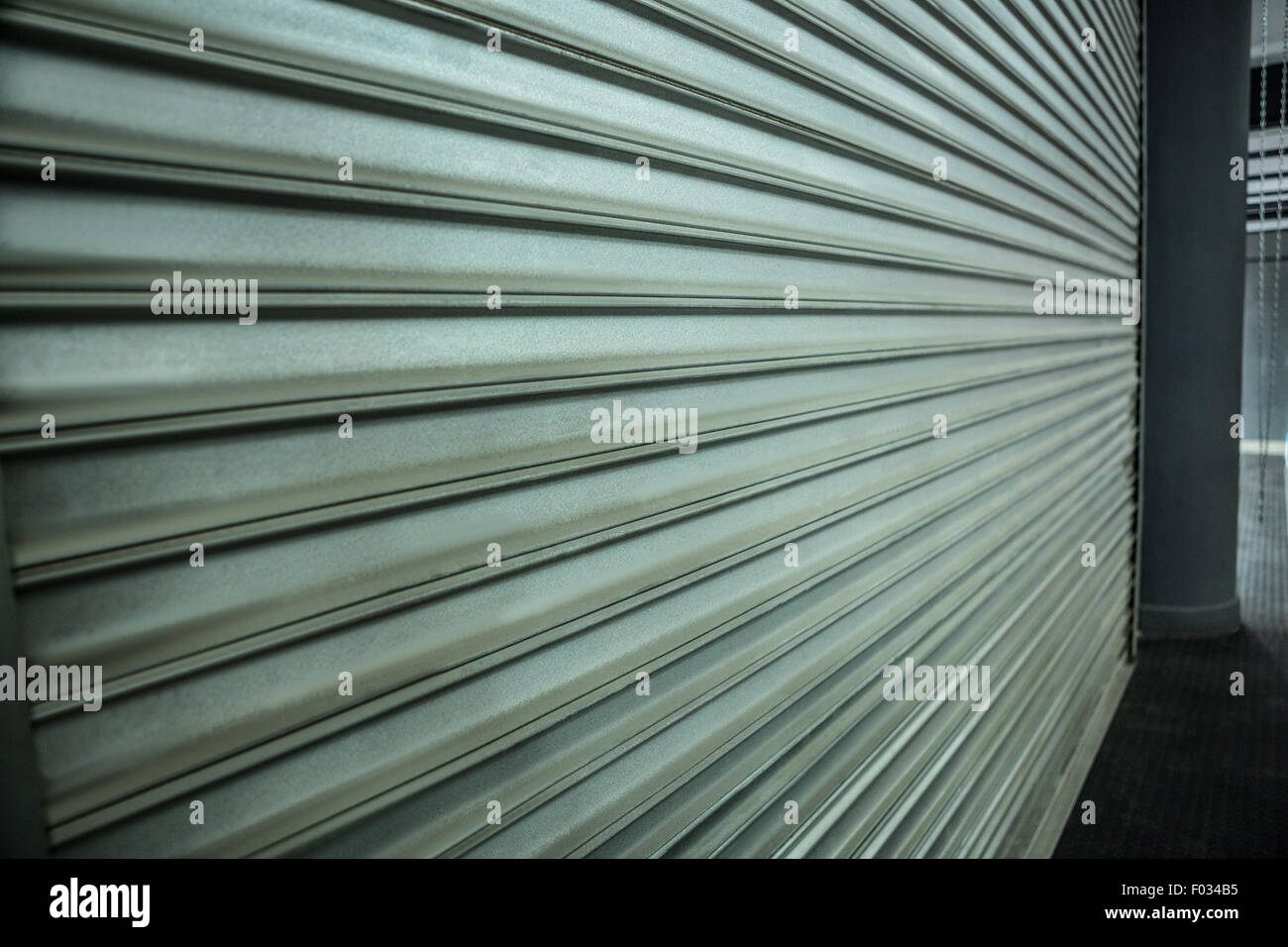 Side view of shutter Stock Photo - Alamy