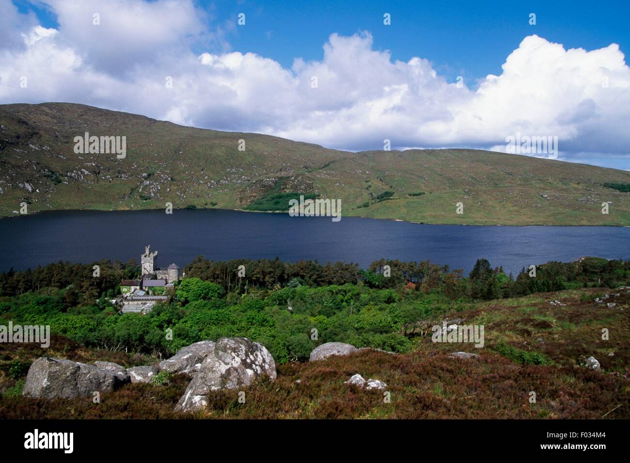 Lough Beagh and Neo-Gothic style Glenveagh castle (1870-1873 ...