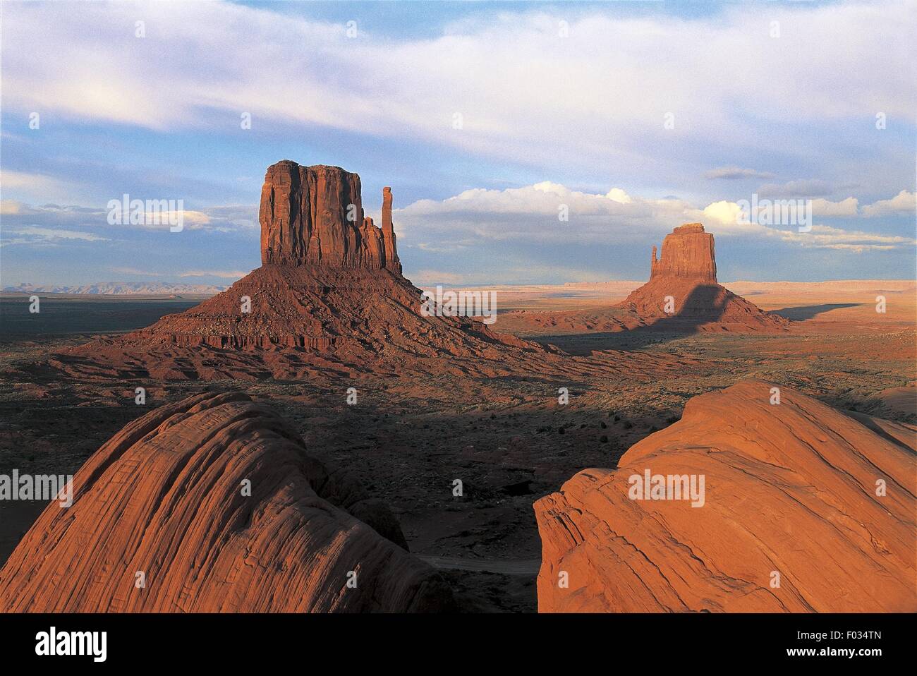 United States of America - State of Arizona - Monument Valley. West ...