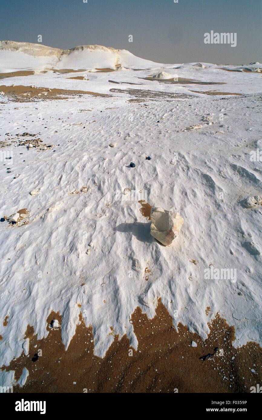 Limestone formation, White Desert near the Farafra Oasis, Libyan Desert ...