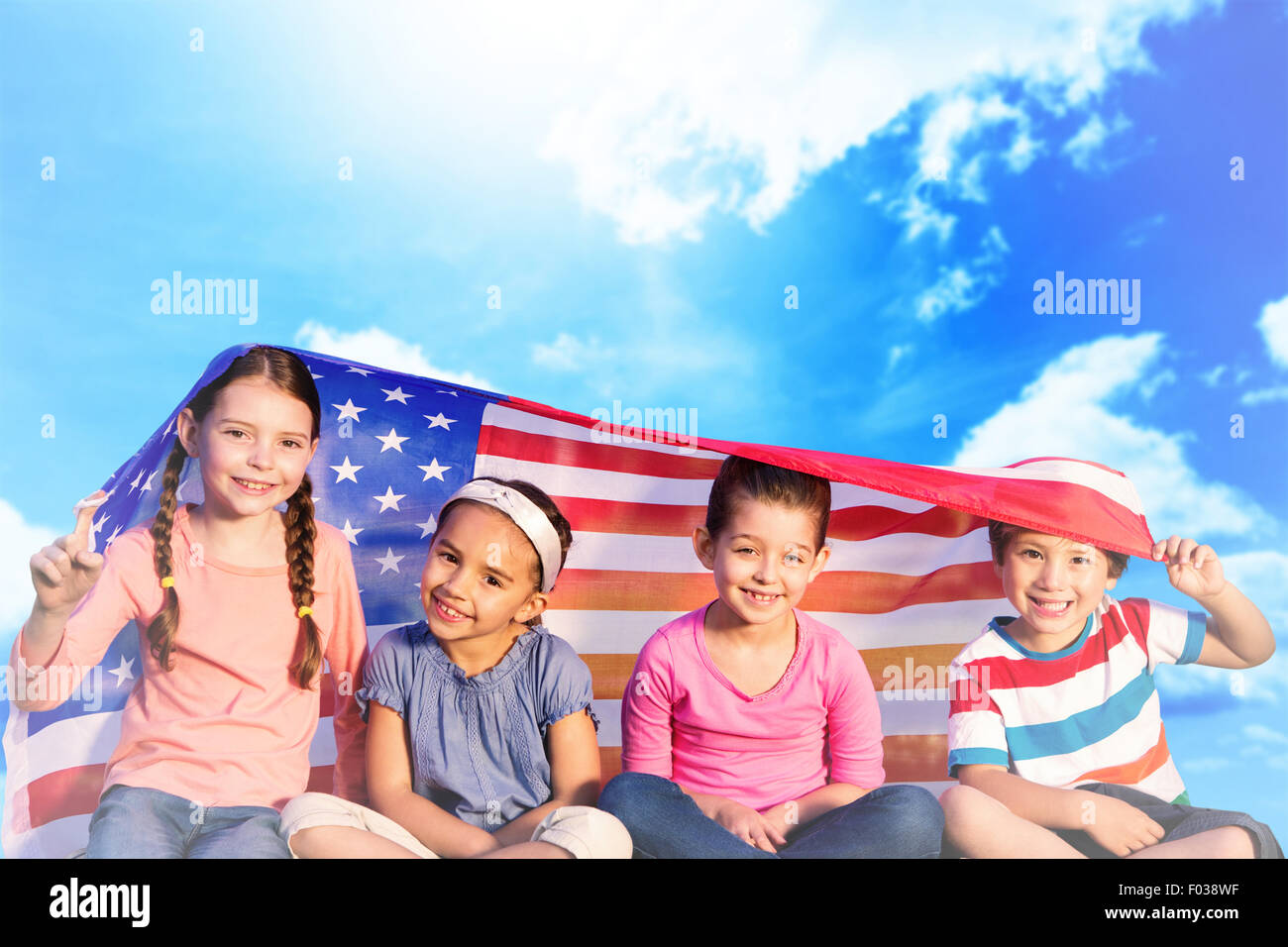 Children american flag hi-res stock photography and images - Alamy