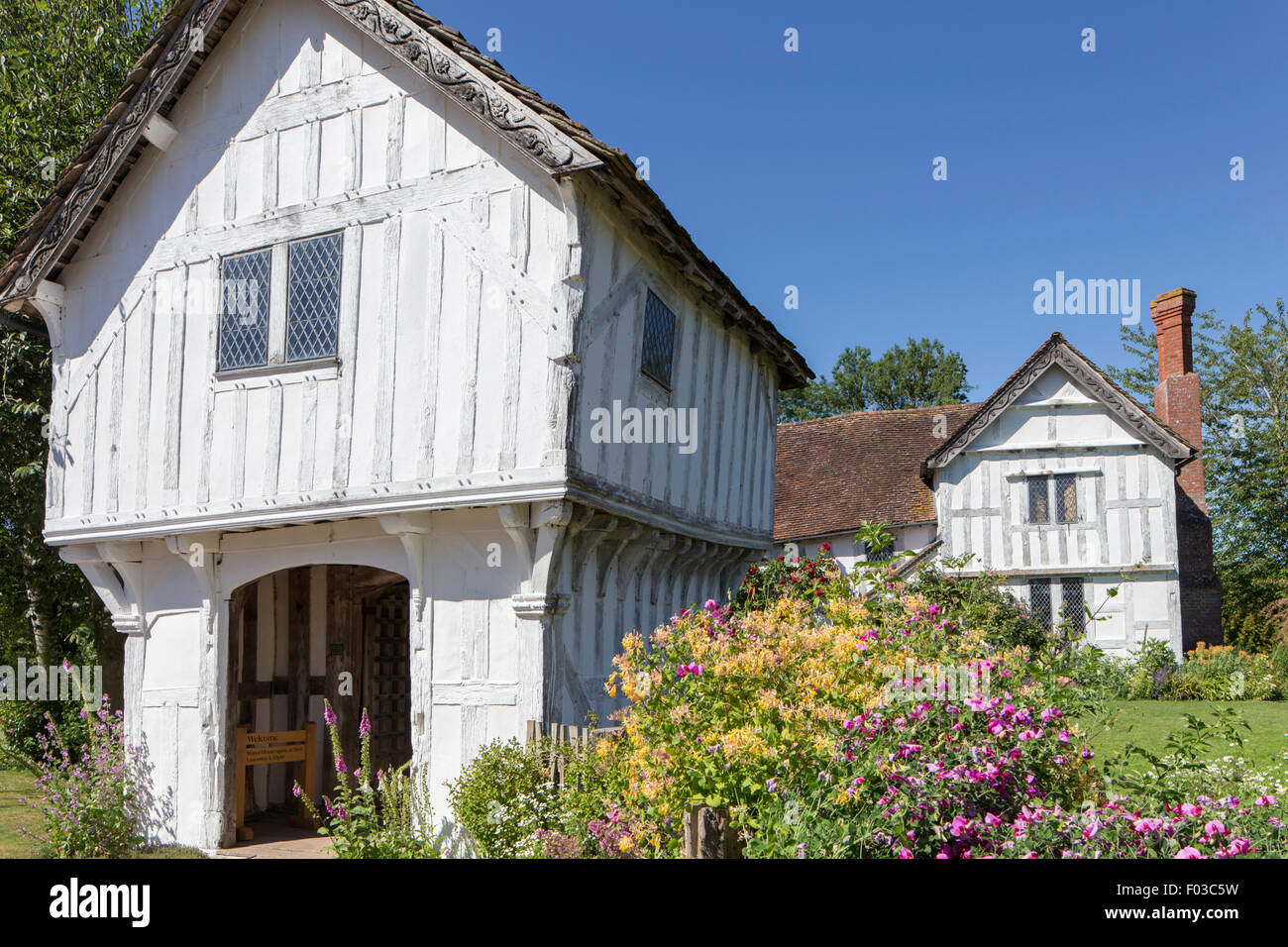 Summer at Lower Brockhampton Manor, Worcestershire, England, UK Stock ...