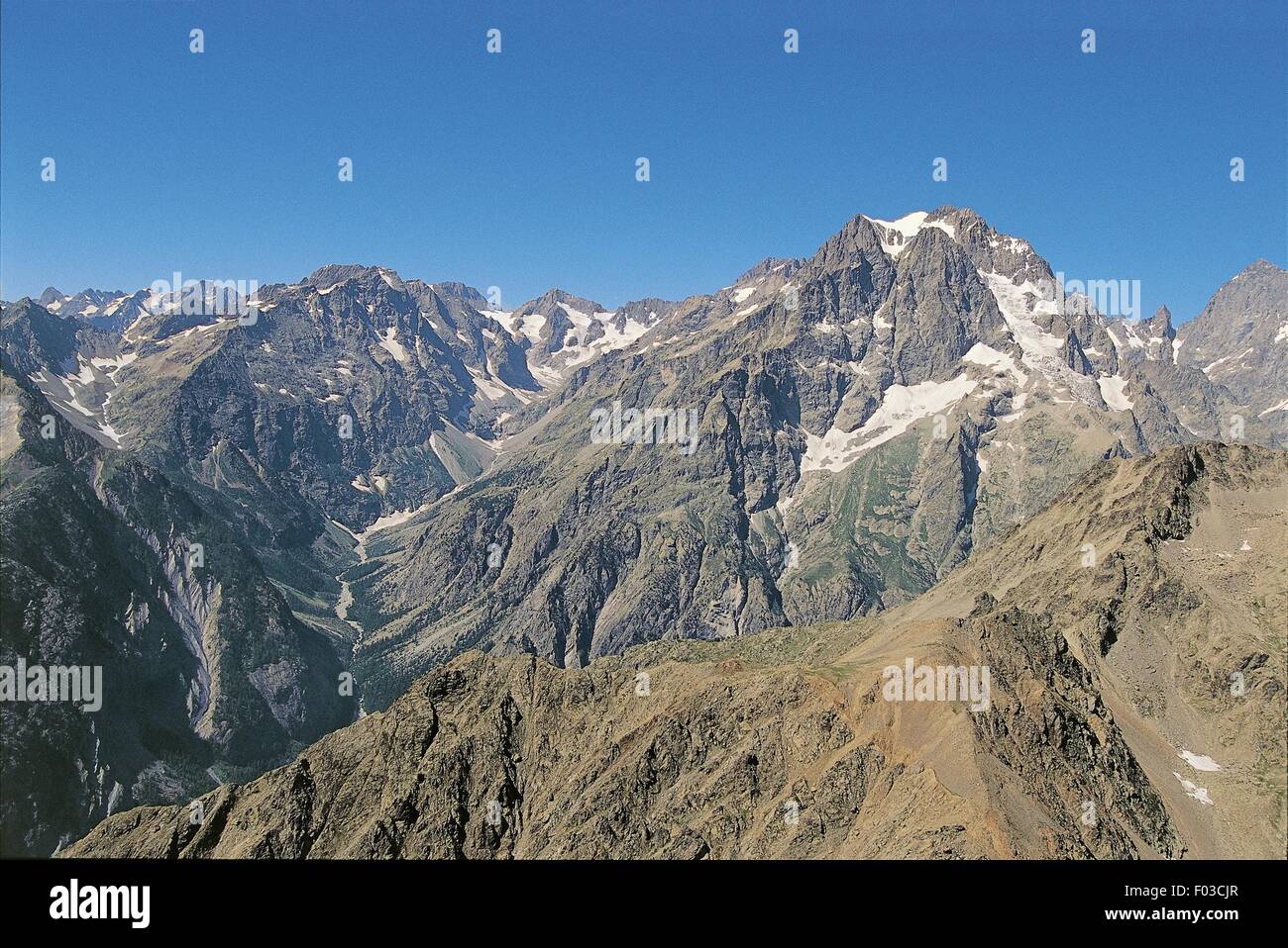 Mont pelvoux hi-res stock photography and images - Alamy