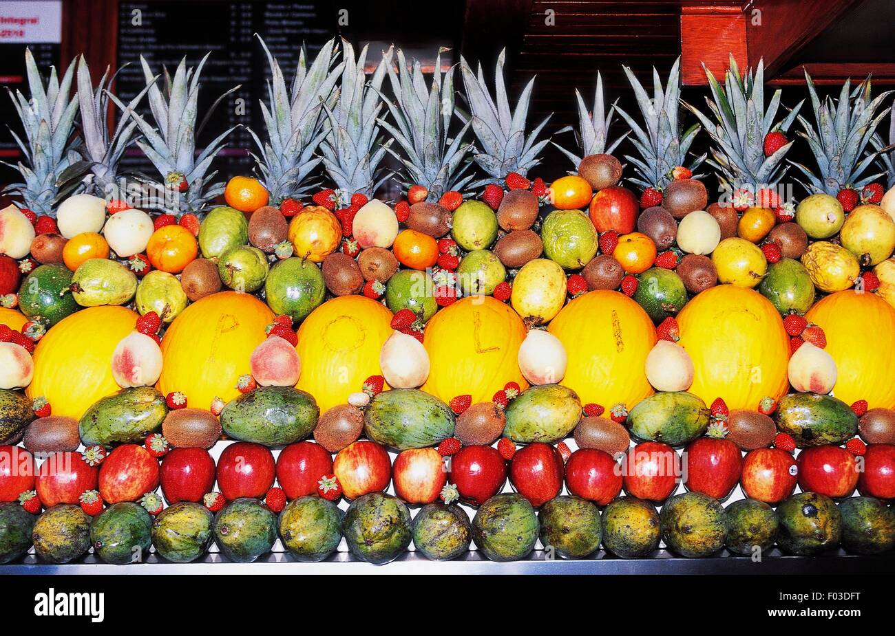 Fruit stall in a market in Rio de Janeiro, Brazil Stock Photo - Alamy