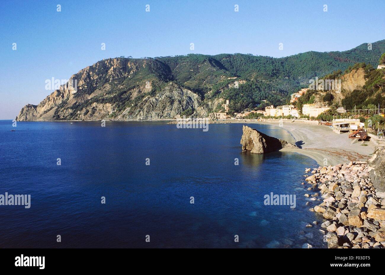 Punta Mesco and beach, Monterosso, Cinque Terre National Park (UNESCO ...