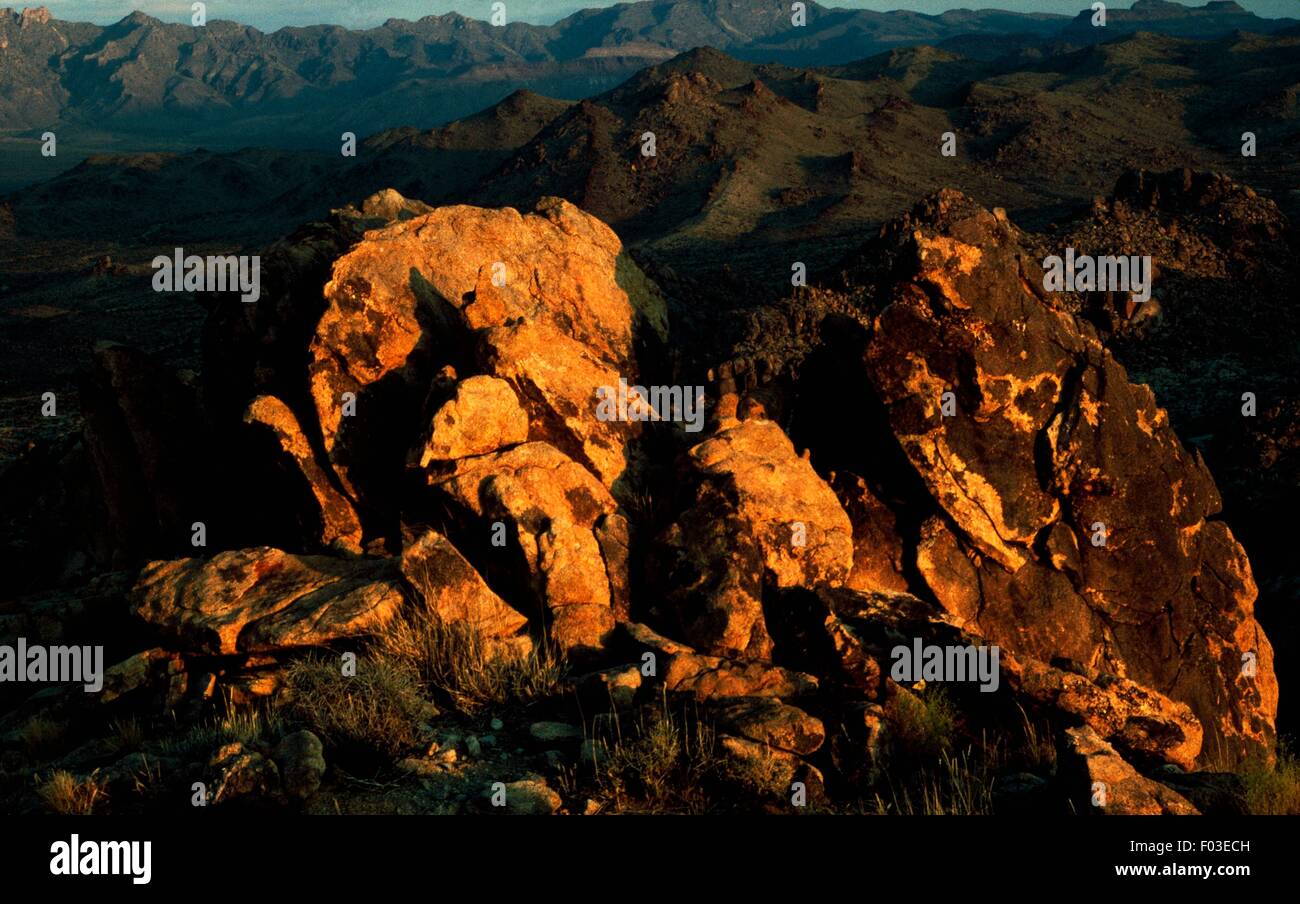 Rock formation in the Mojave Desert, California, United States Stock ...